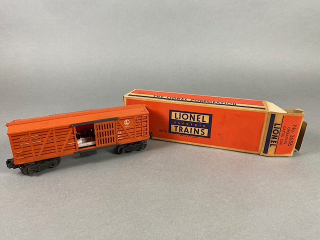 Vintage Lionel Train #3656 And #36567-34 Cows Cattle Sliding Door Car O ...