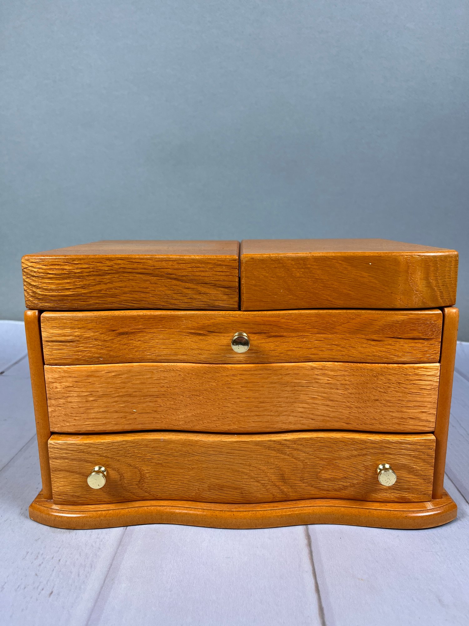 Amazing Lori Greiner Expanding Wooden Jewelry Box With Mirror And ...