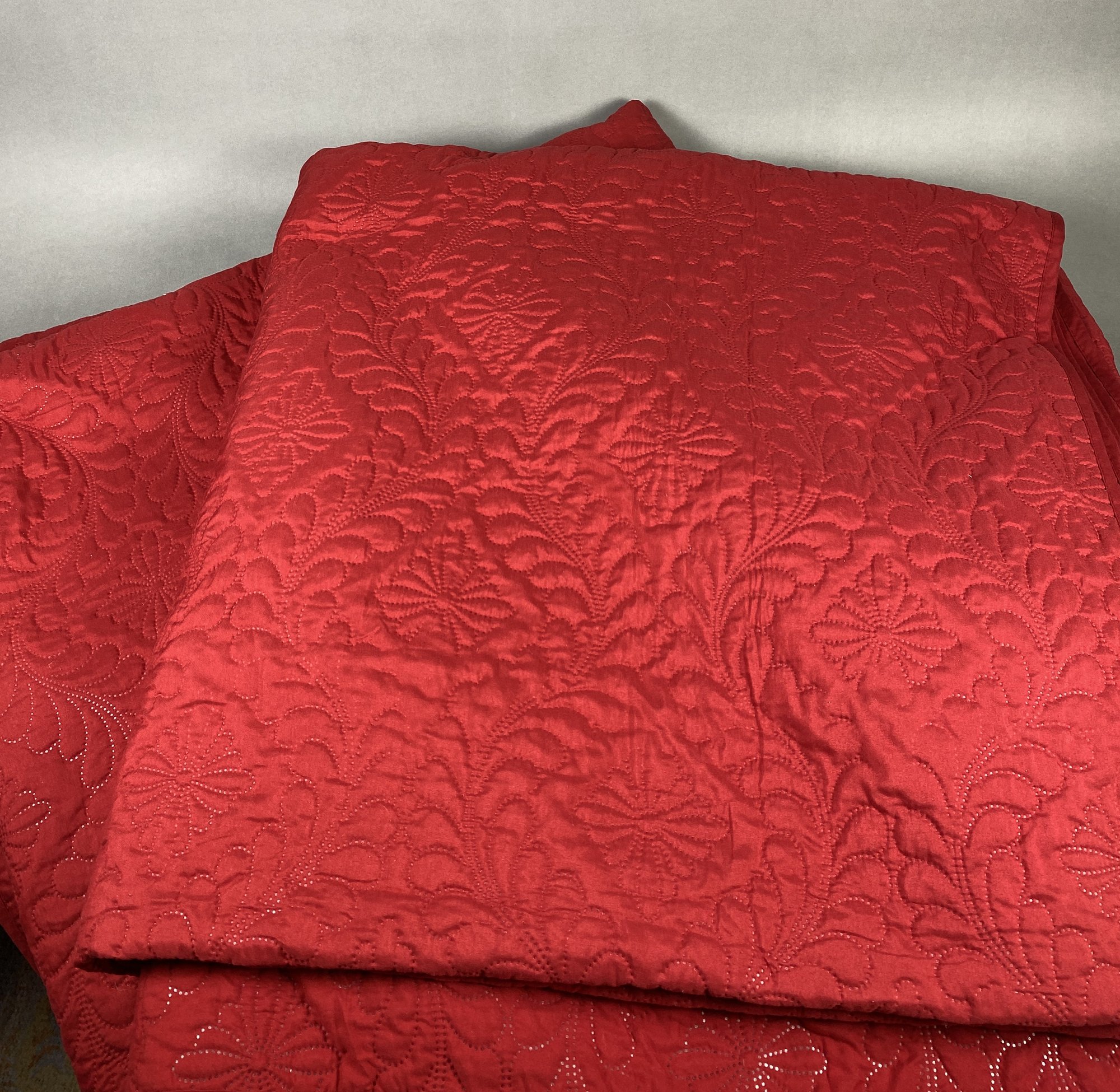 Pair Of Red, Quilted King Sized Bedspreads #9301 | Auctionninja.com