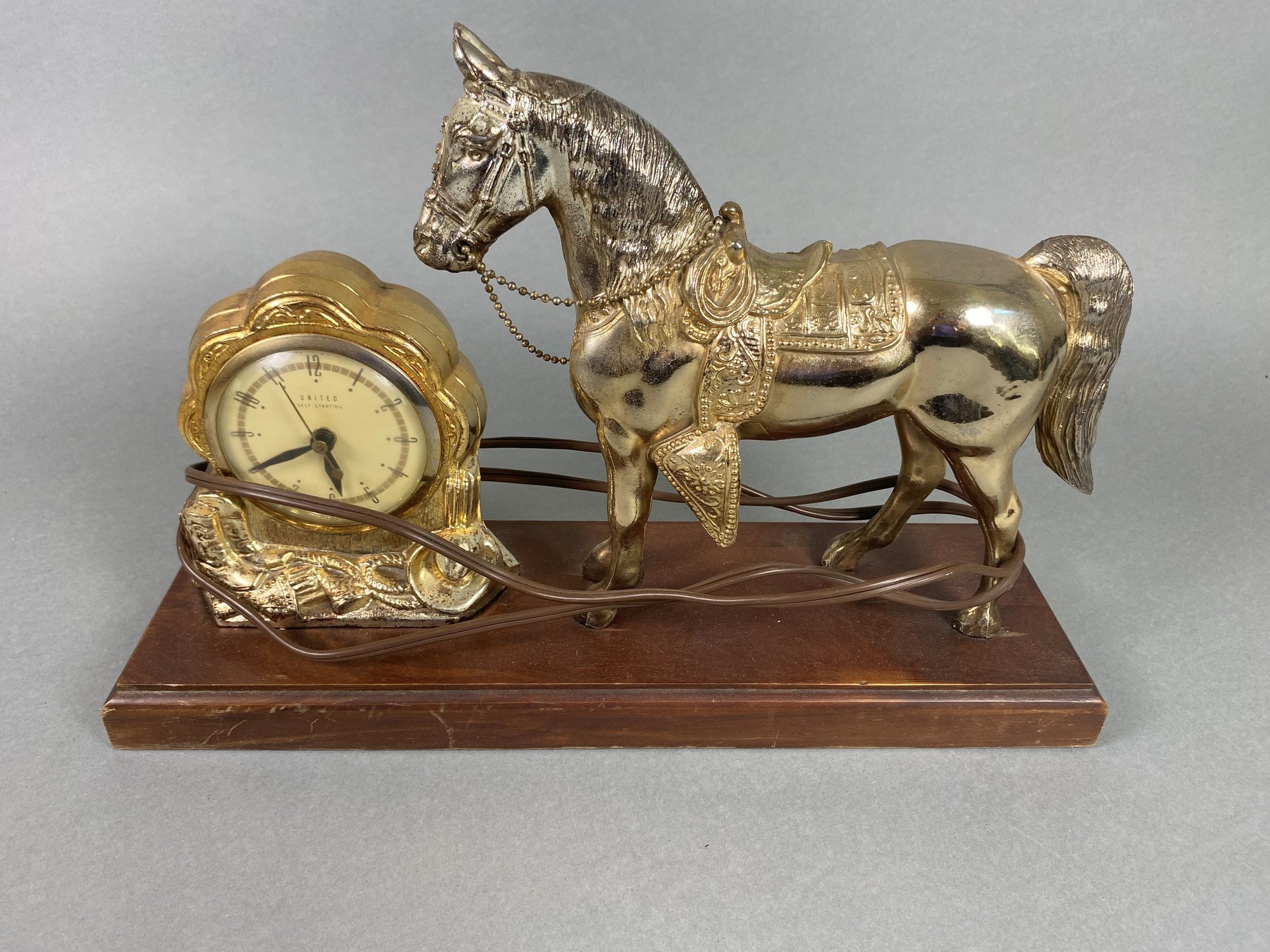Beautiful Electric Self-Starting Horse Clock On Wood Base #1624 ...