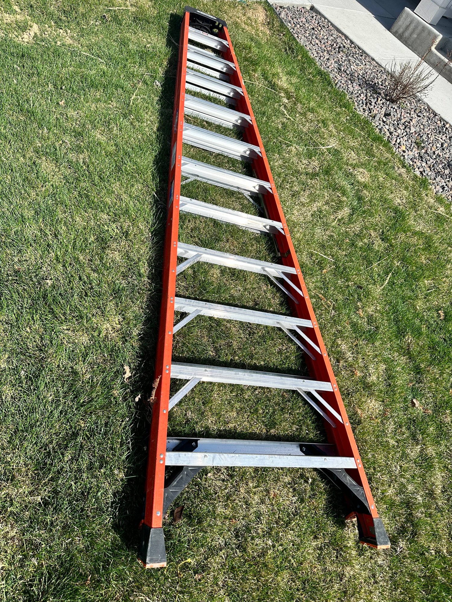 Werner 12 Foot Ladder #1764 | Auctionninja.com