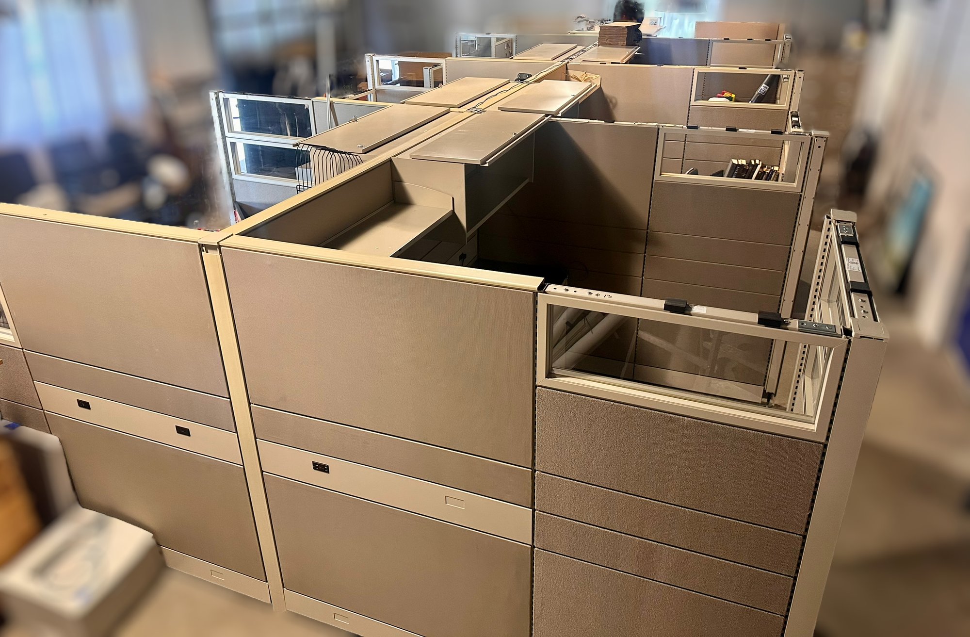 Office Cubicle Set Up W/ 8 Cubicles And Extra Parts #11289 ...