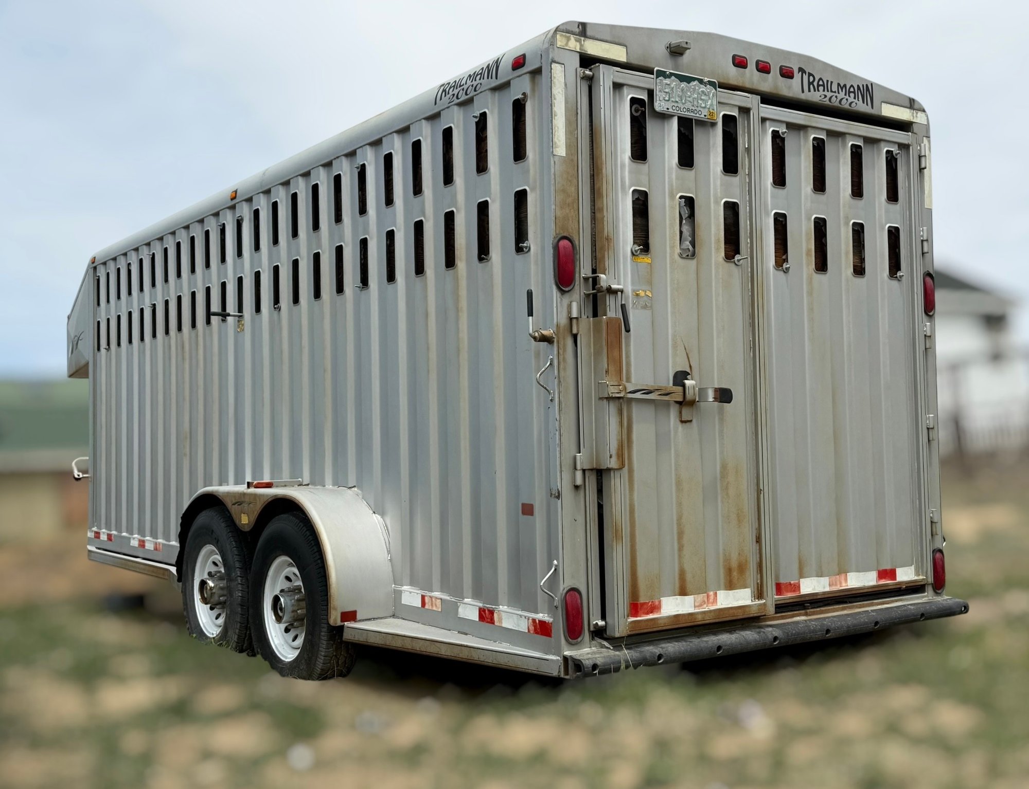 Silver Trailmann 2000 Gooseneck Livestock Trailer W/ Aluminum Siding ...