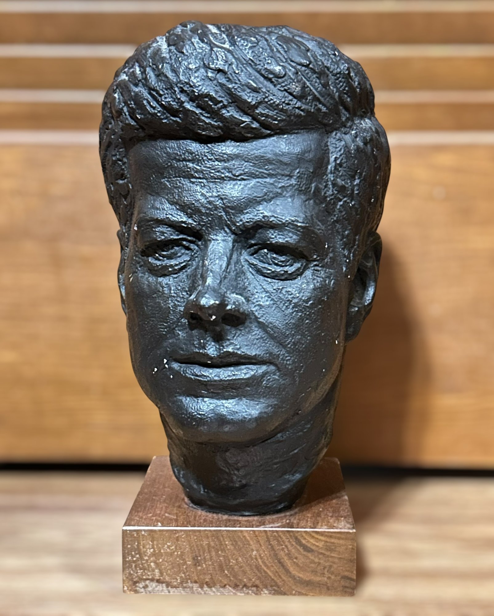 1964 John F. Kennedy Bust Statue #25853 | Auctionninja.com