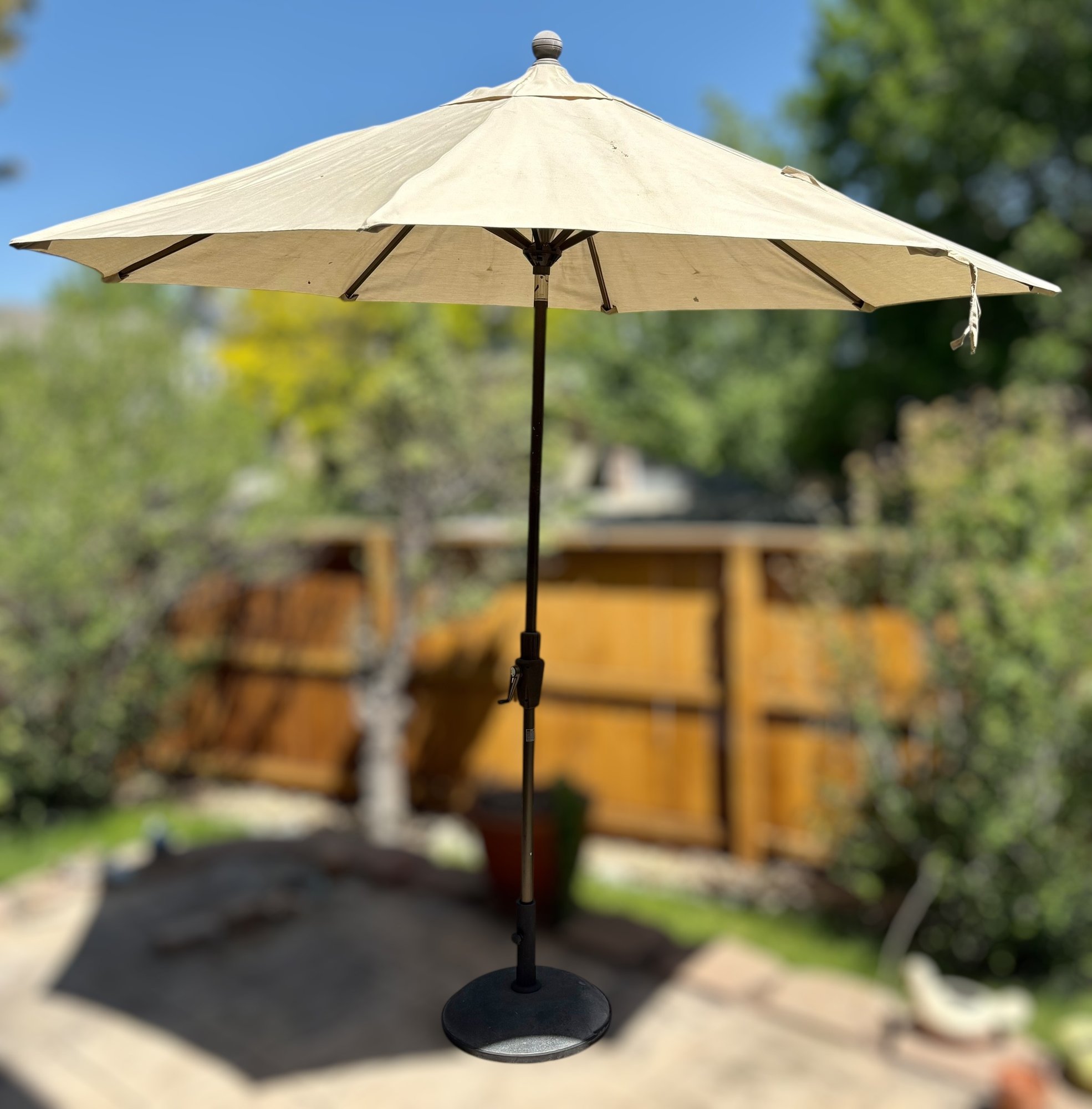 Crate And Barrell 8ft Cream Colored Outdoor Patio Umbrella #22464 ...