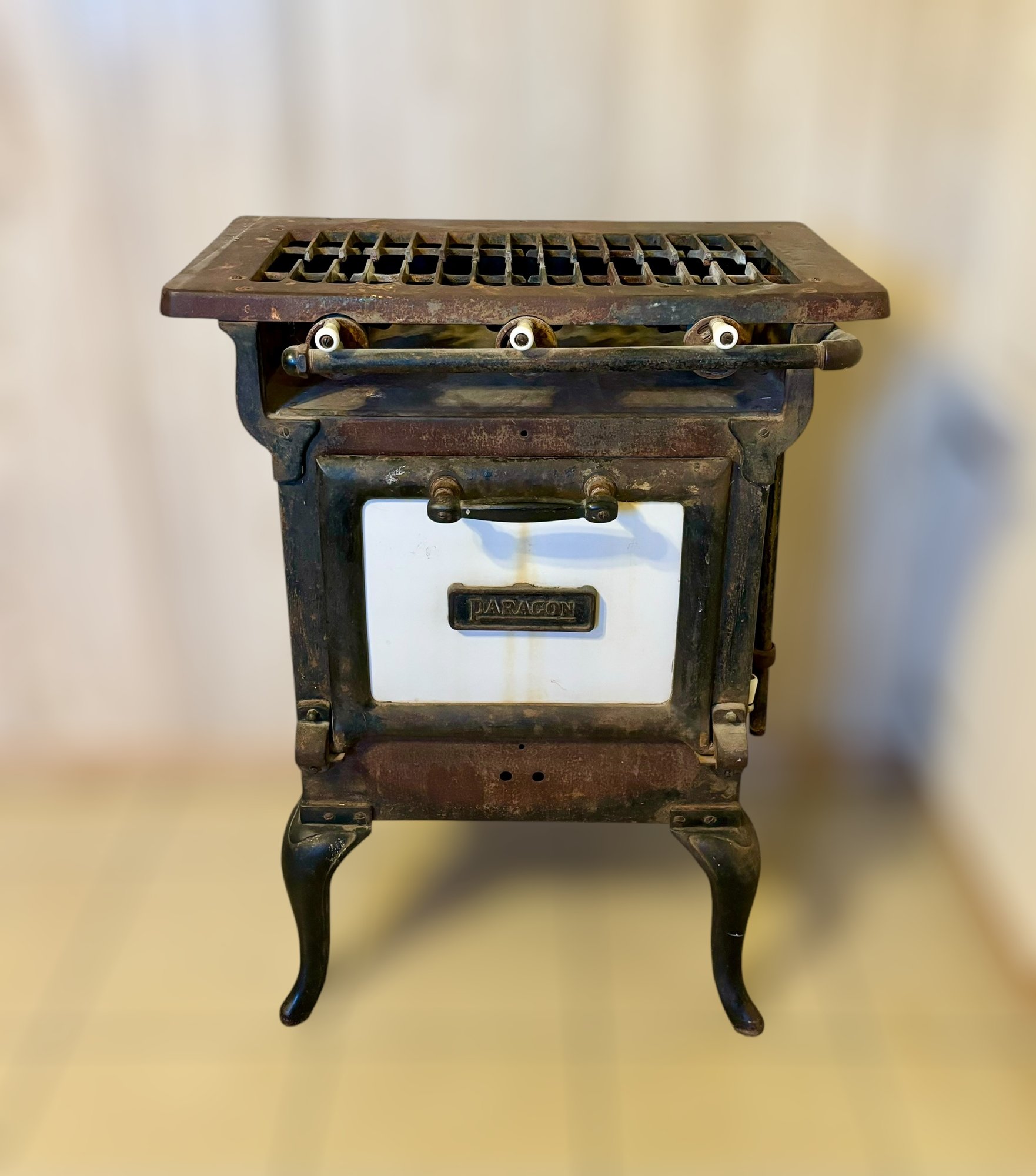 Antique Cast Iron Paragon Stove W/ 3 Burners #14372 | Auctionninja.com
