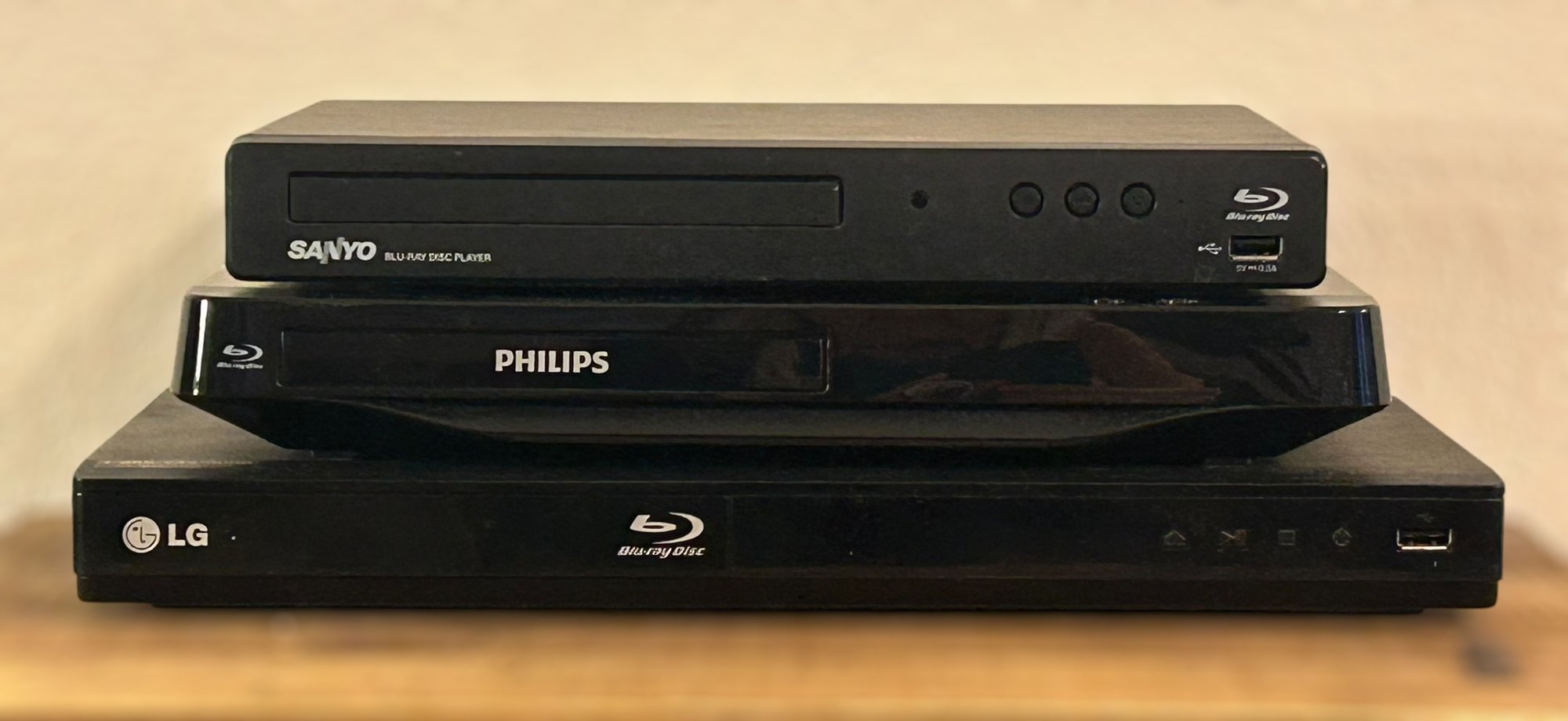 Sanyo Phillips & LG Blue Ray Disc Players - Set Of 3 #20393 ...