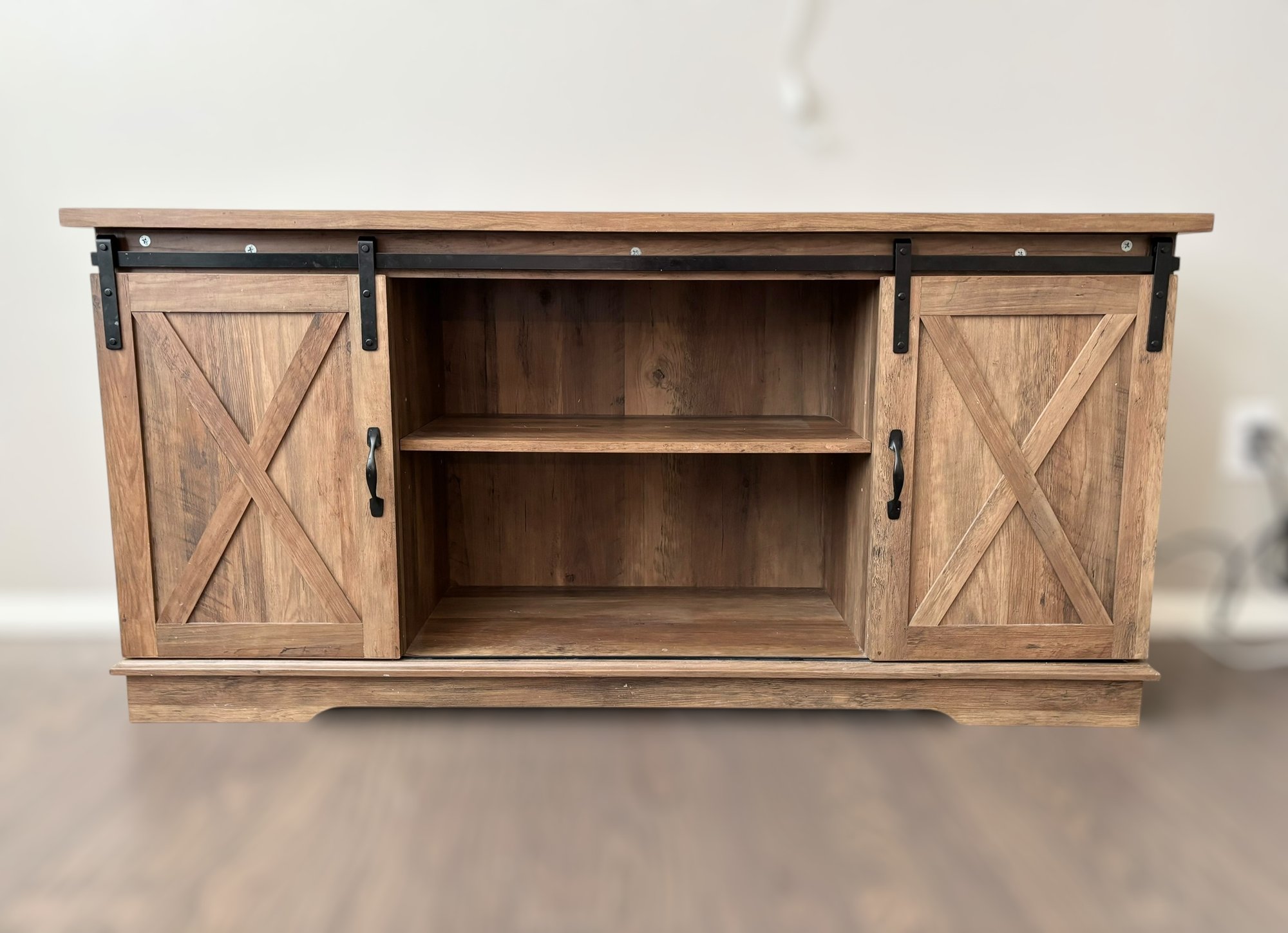 Beautiful Farmhouse Sliding Barn Door Entertainment Center #18239 ...