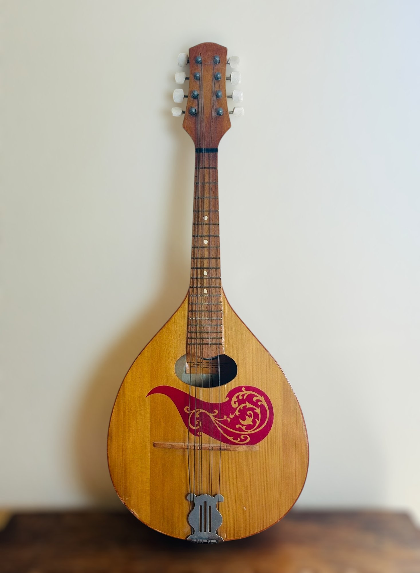Collectable Older Russian Mandolin #19561 | Auctionninja.com