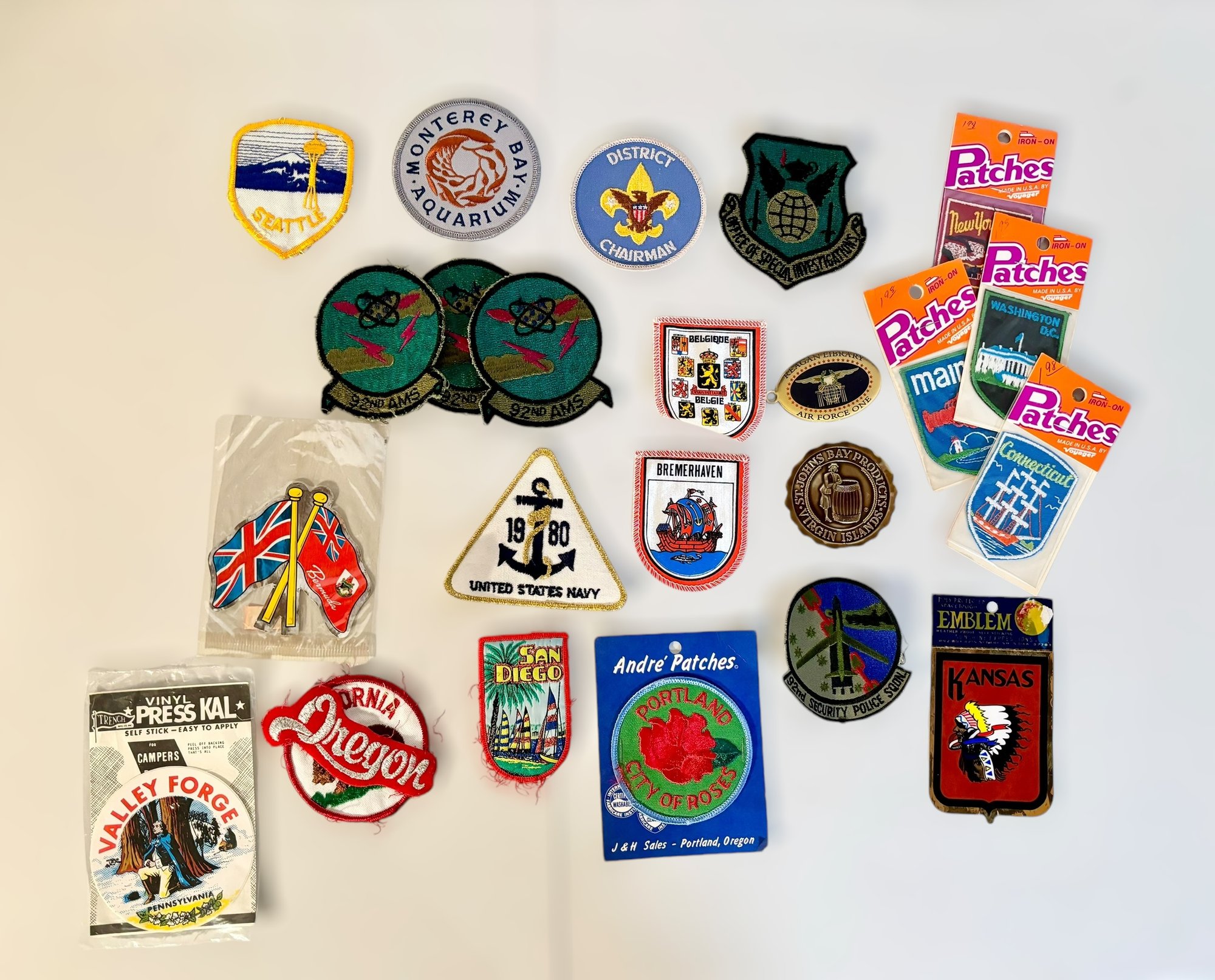 Great Collection Of Fabric & Plastic Patches #16100 | Auctionninja.com