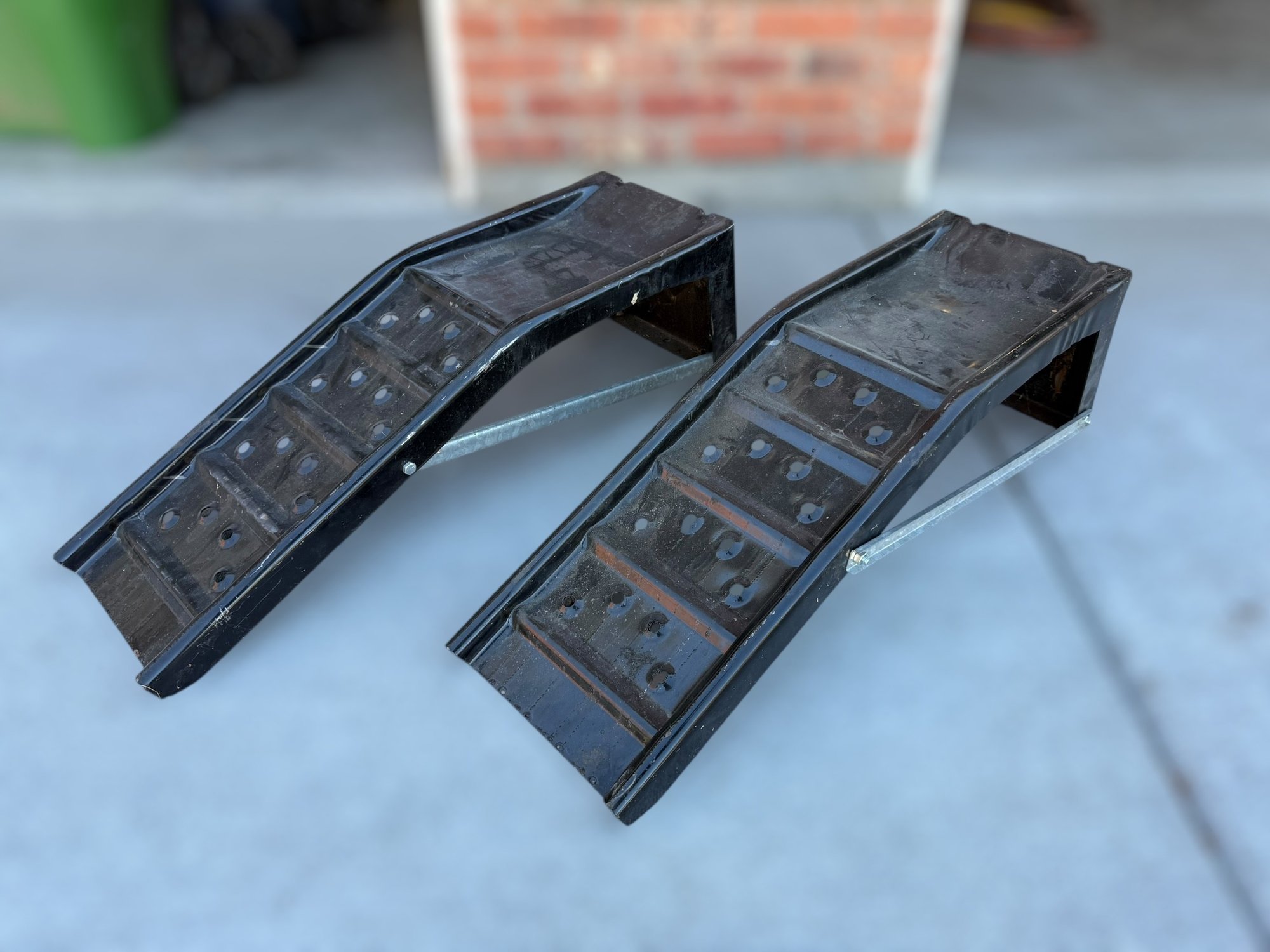 Metal Car Ramps - Set Of 2 #28671 | Auctionninja.com