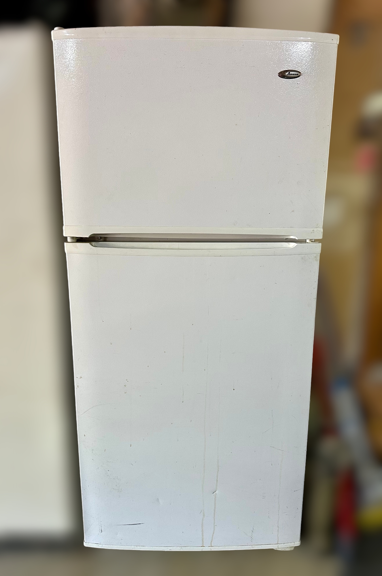 White Amana Model ATB1830AR Fridge With Top Freezer #15071 ...