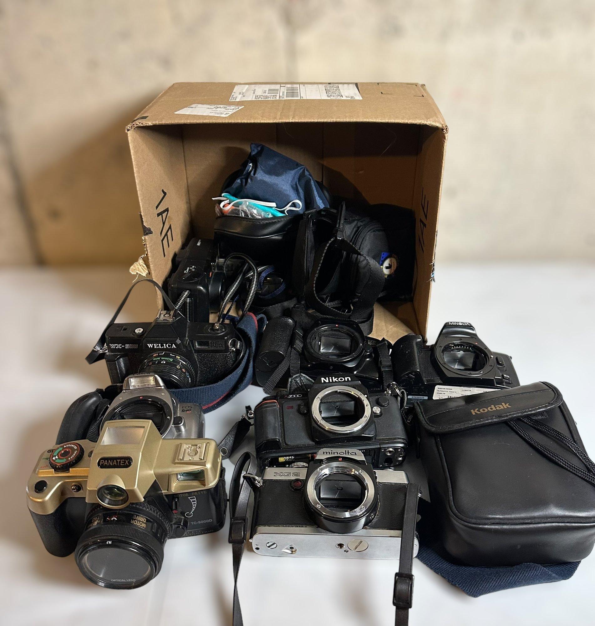 Awesome Collection Of Various Cameras - Nikon, Cannon, Minolta, Kodak ...