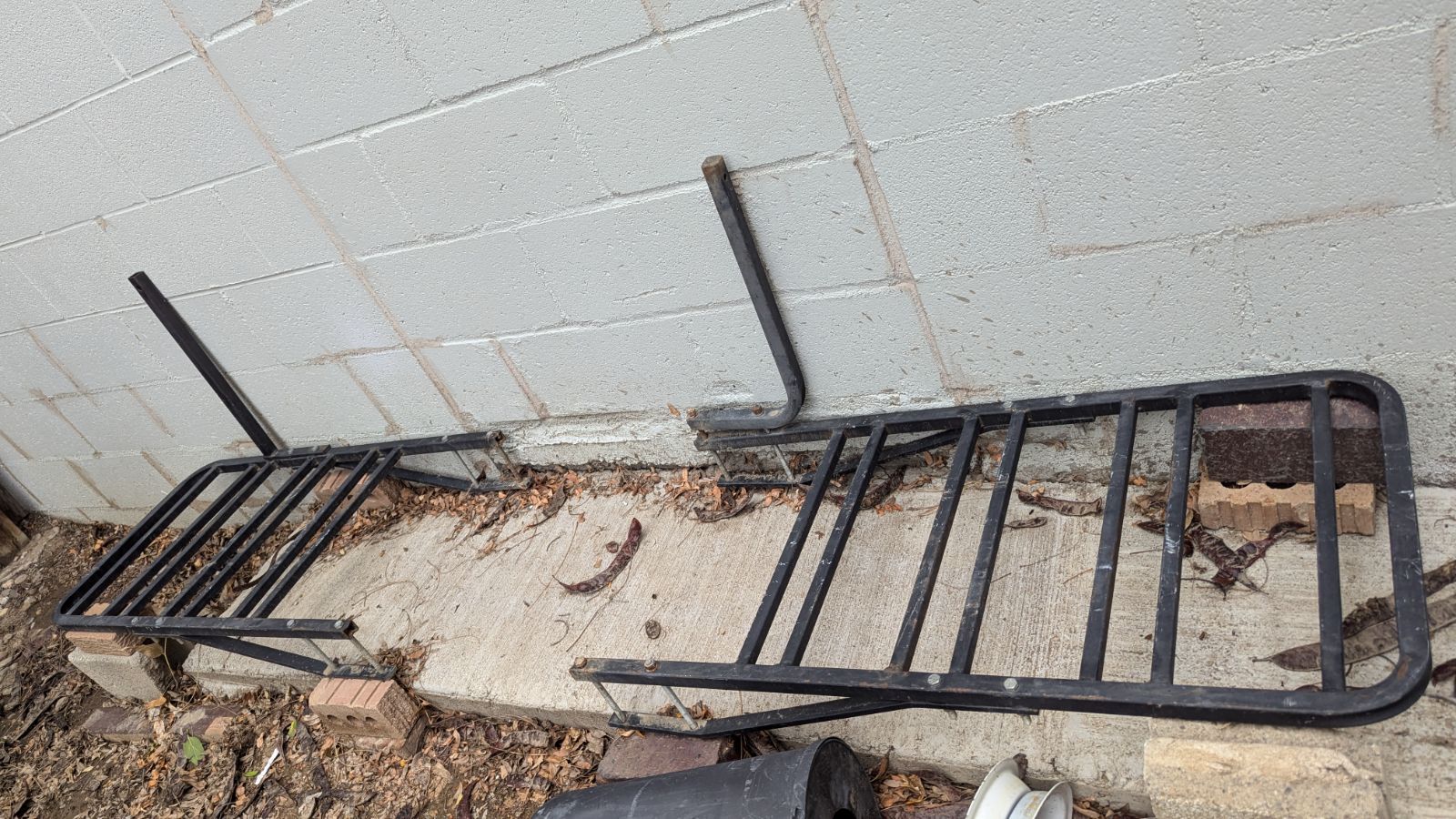Steel Black Bike Rack #13454 | Auctionninja.com