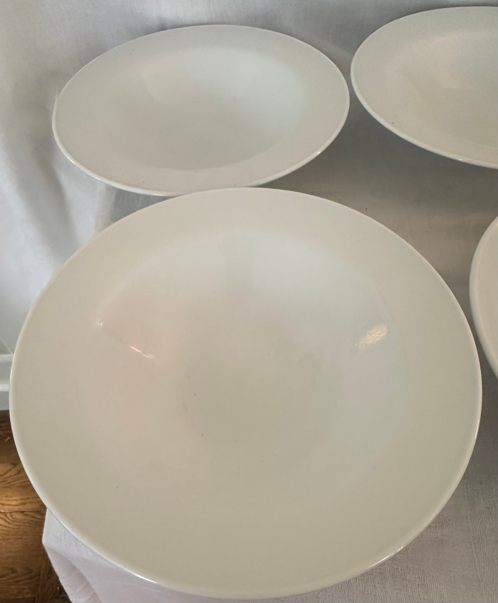 Set Of 8 White Pottery Barn Bowls #1966 | Auctionninja.com