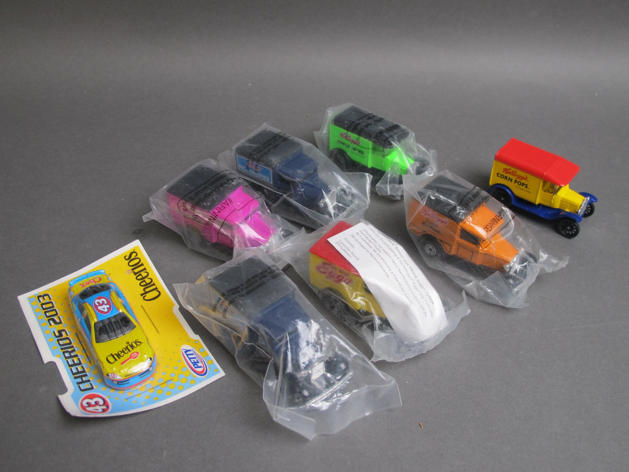 Kelloggs & Cheerios Die-Cast Toy Car Collection 8 Vintage Collectibles ...