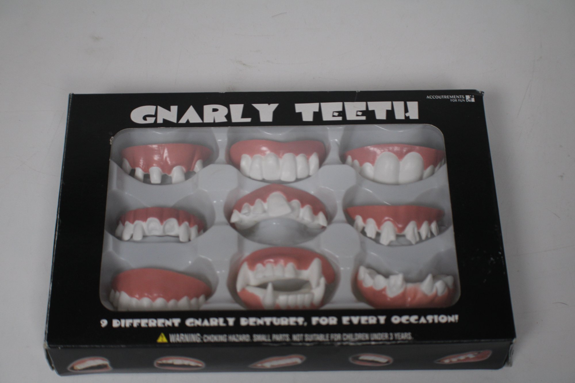 Gnarly Teeth - 9 Piece Novelty Denture Set By Accoutrements #6586 ...