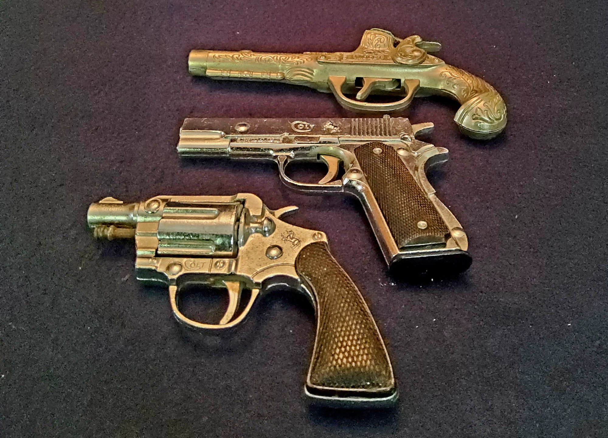 (B36) Lot Of 3 Vintage 50s Cap Guns #1 Hubley Colt 1911, #2 Hubley Colt ...