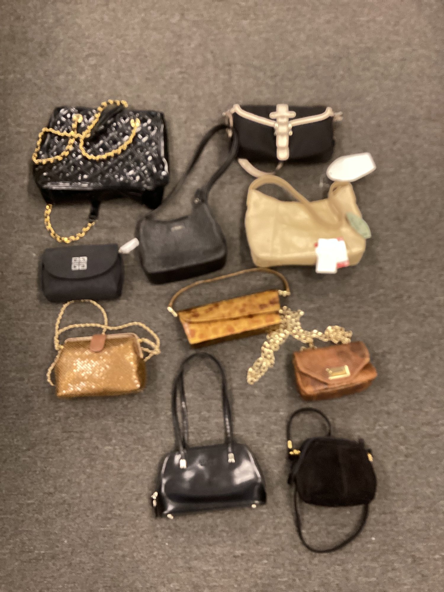 Lot Of Ten (10) Various Style Hand Bags #2959 | Auctionninja.com