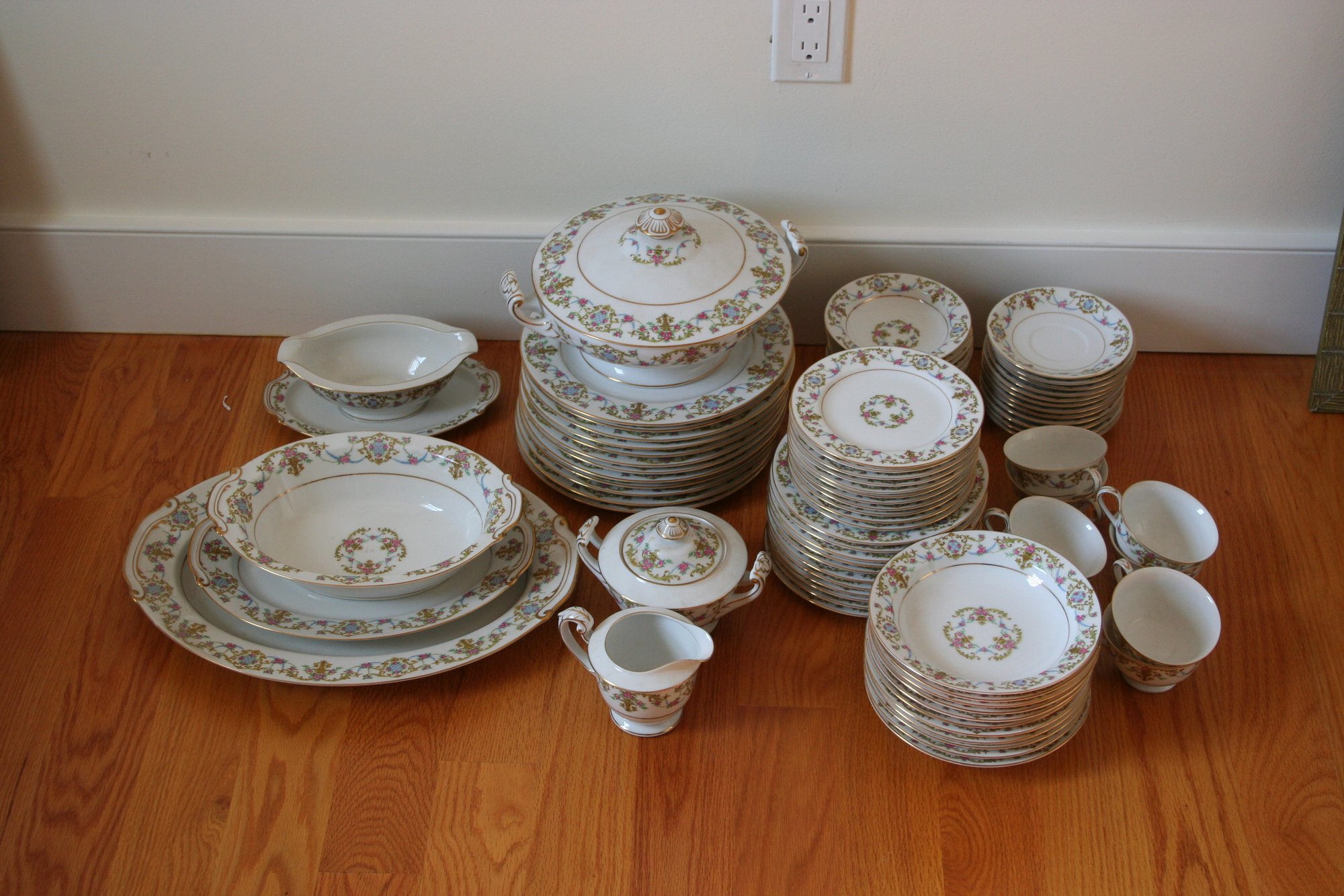 Complete Set Of Sango China Occupied Japan "Rococo" Fine China #1866 ...