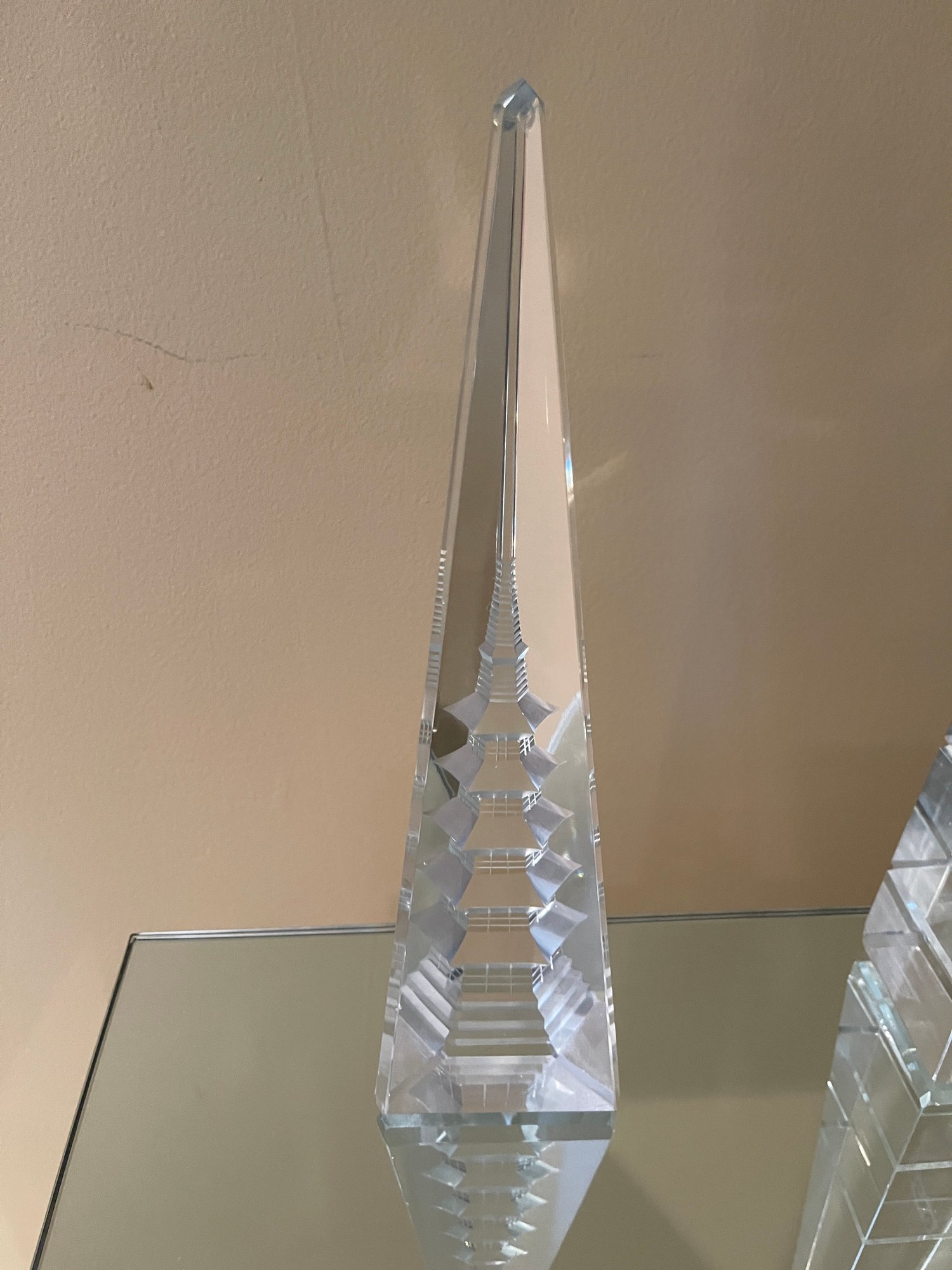 Crystal Glass Pagoda Tokyo Sculpture #20360 | Auctionninja.com