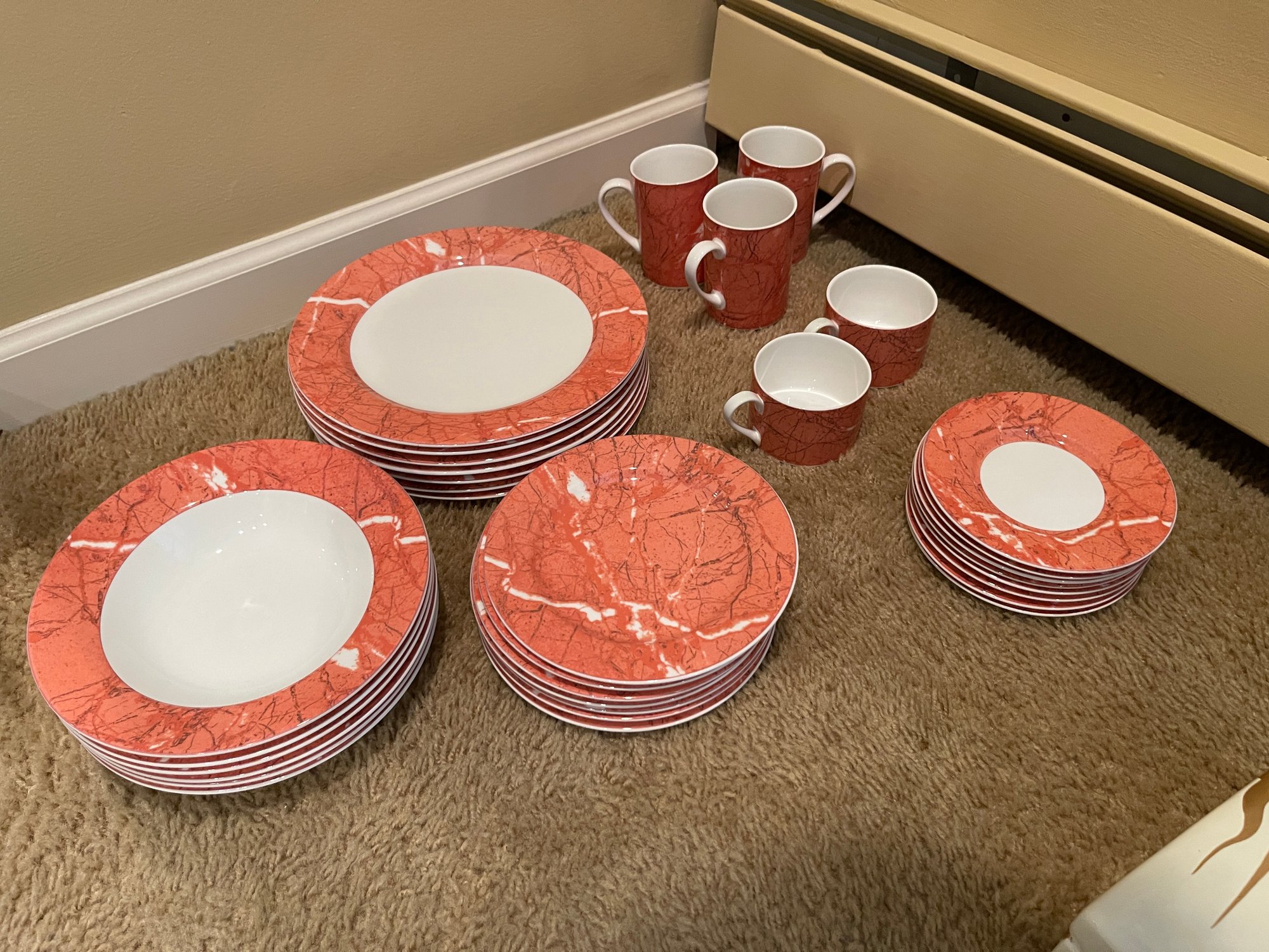 Victoria Beale Dinnerware #20341 | Auctionninja.com