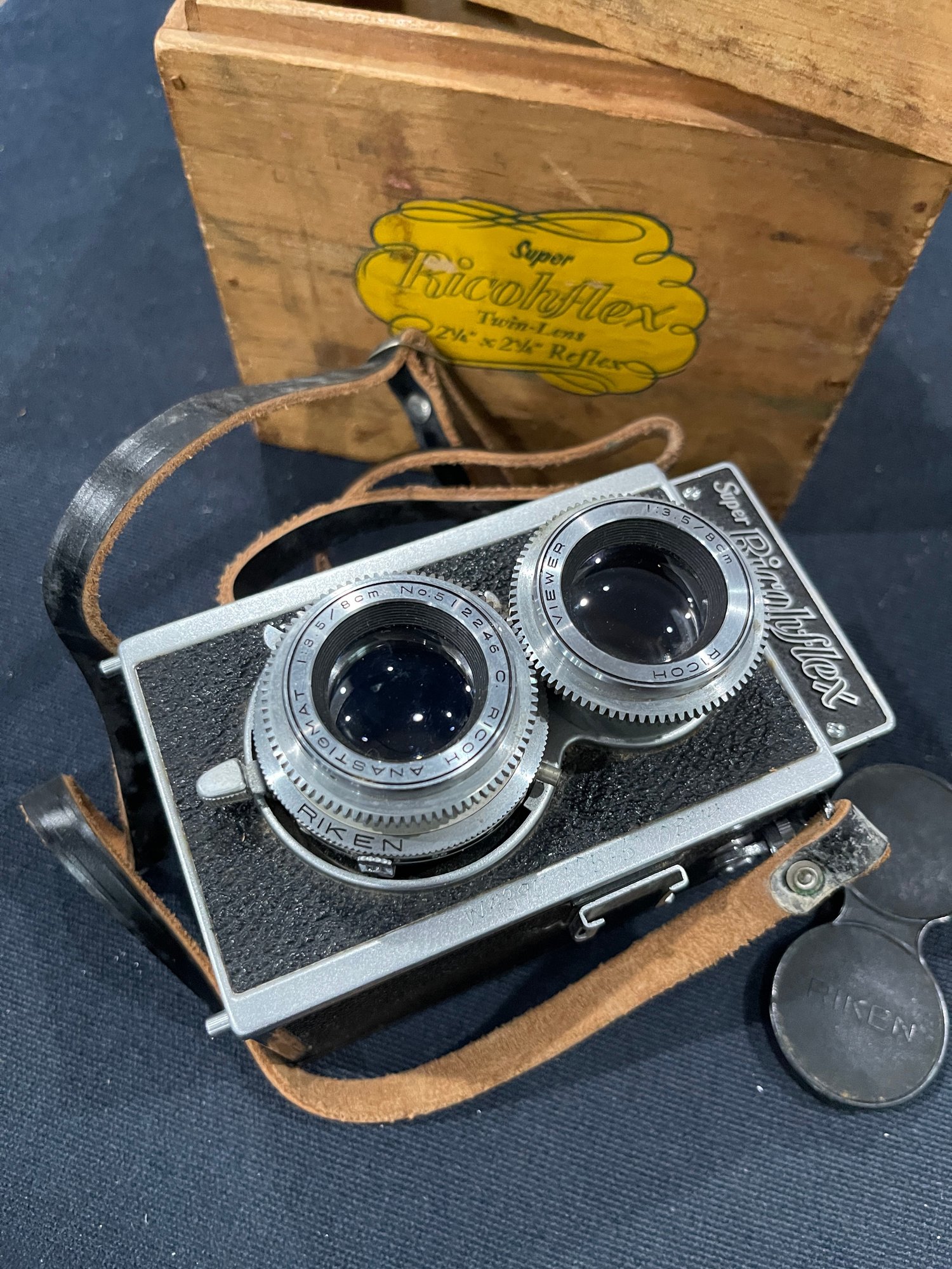Vintage Super Ricohflex Twin-Lens Reflex (TLR) Camera With ...