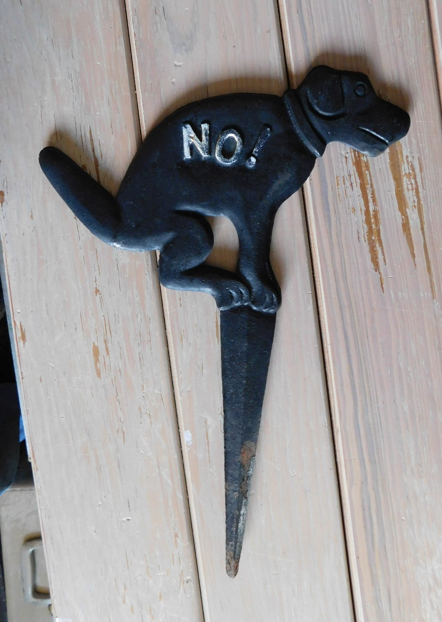 Cast Iron Dog Sign #3846 | Auctionninja.com