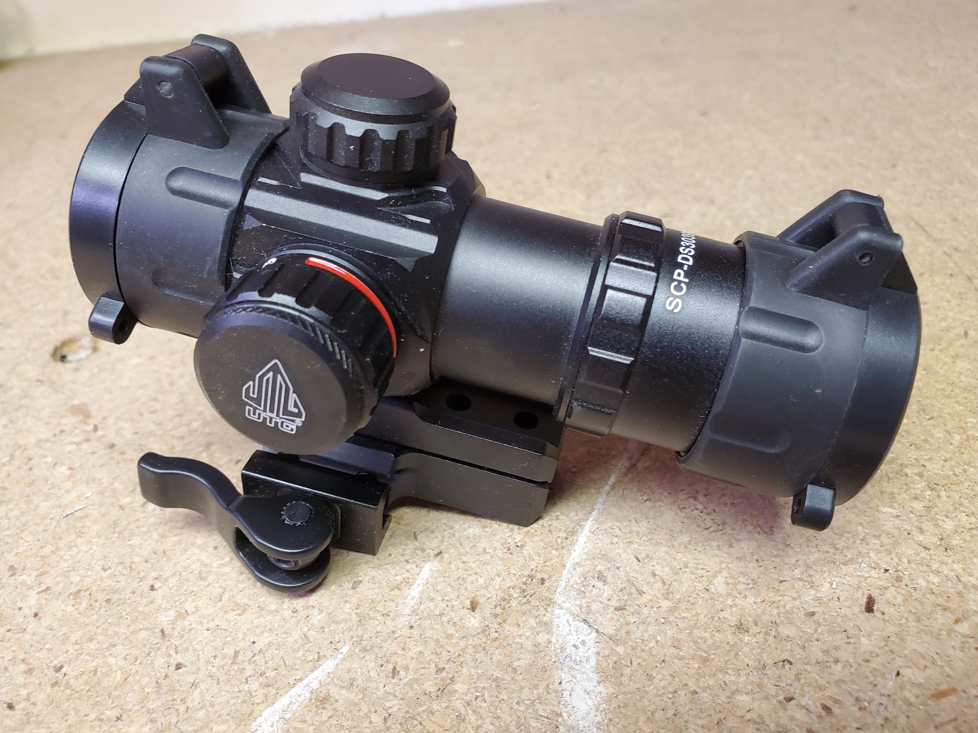 UTG Red Dot SCP-DS3039W #5071 | Auctionninja.com