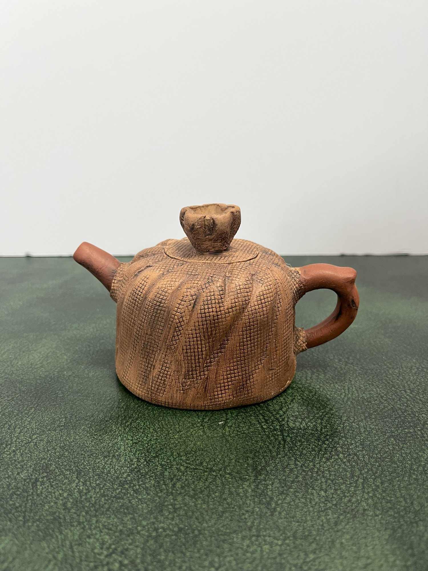 Decorative Clay Teapot #1618 | Auctionninja.com