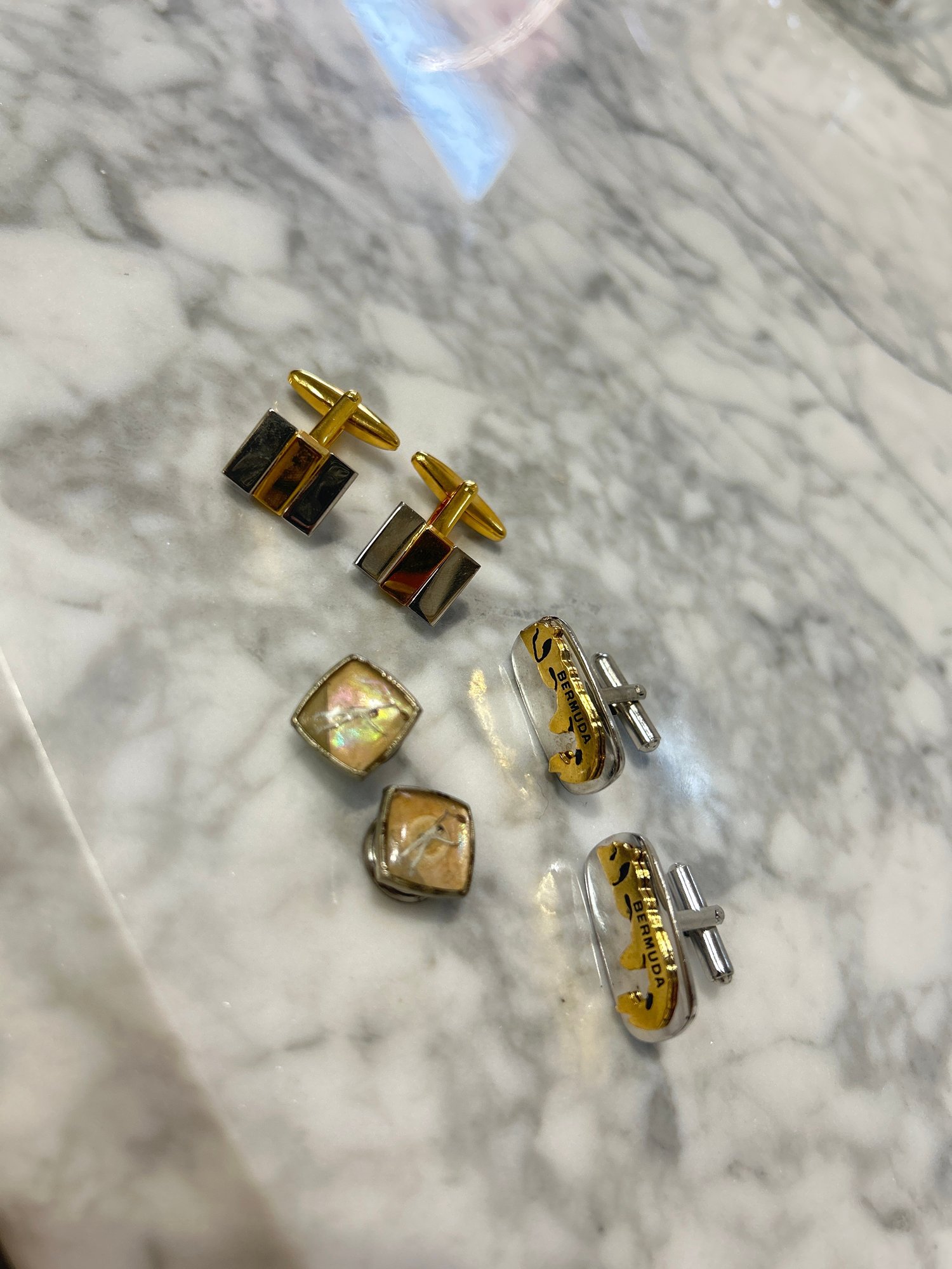 Set Of Three Different Cufflinks #6564 | Auctionninja.com
