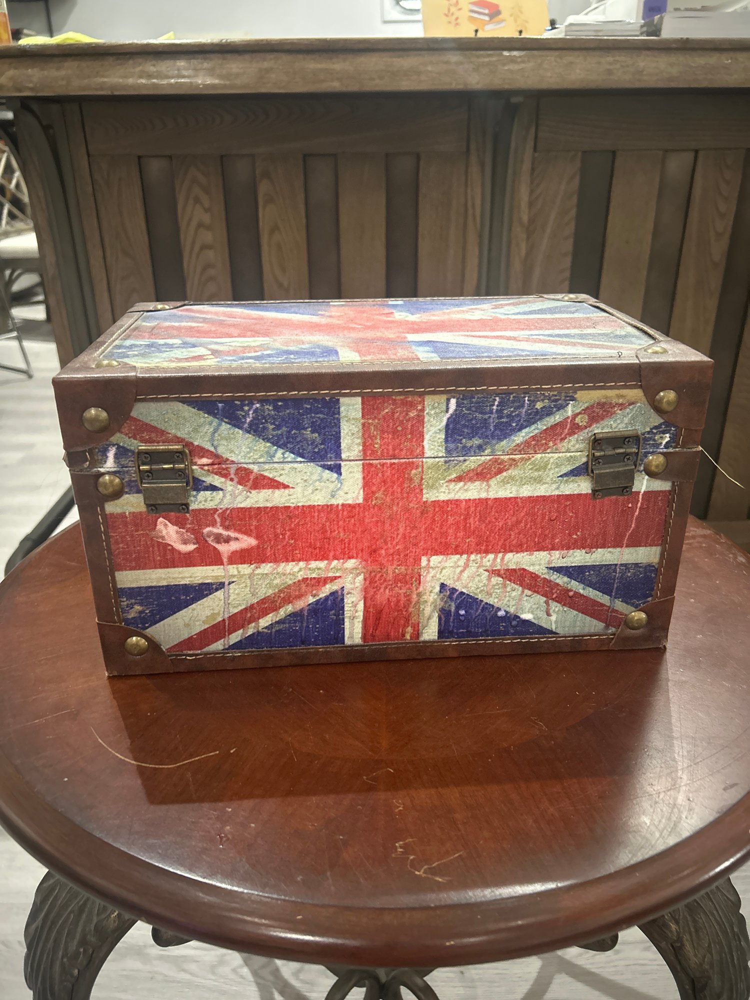 Union Jack Trunk #6273 | Auctionninja.com