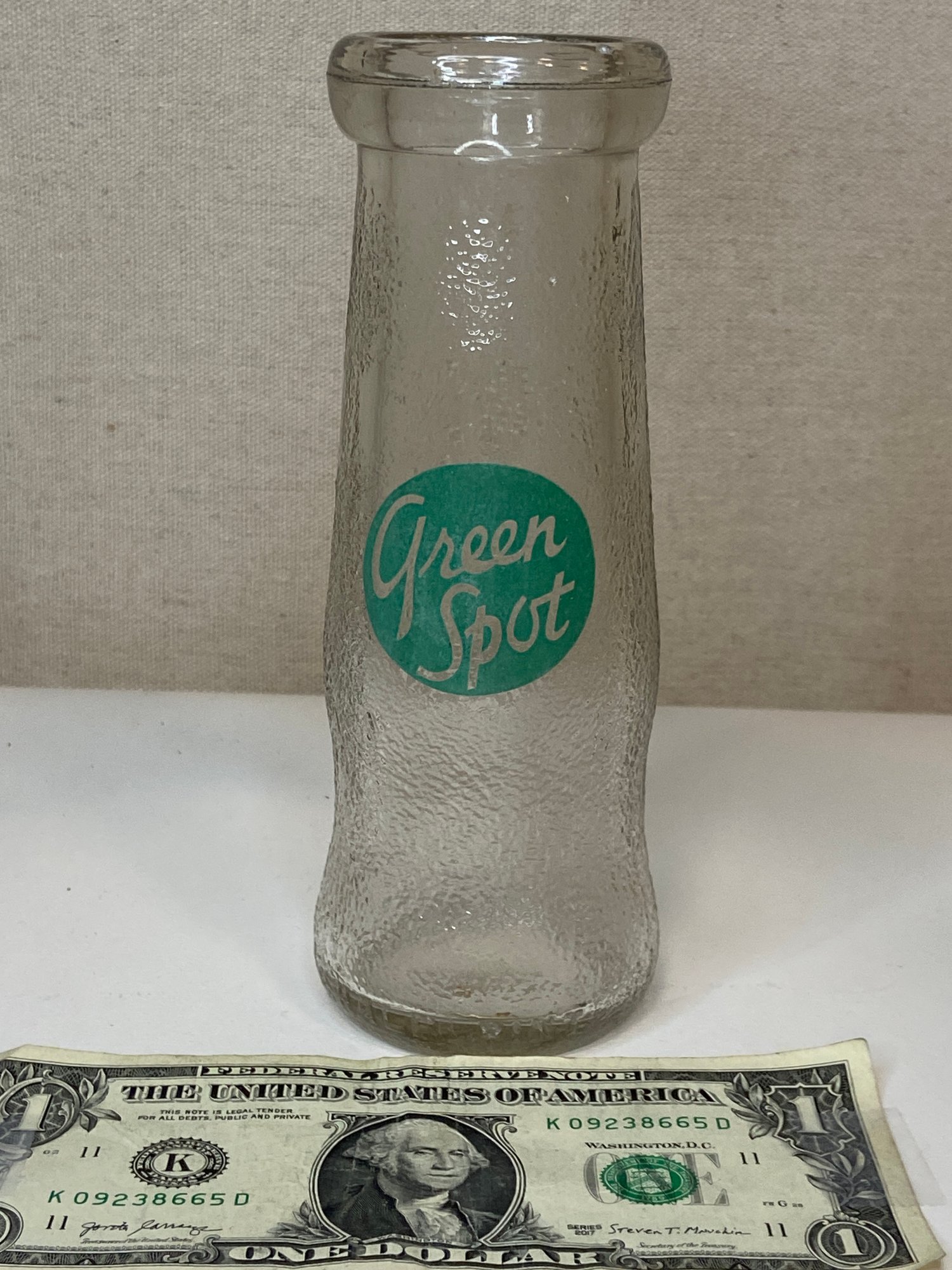 Vintage Green Spot Bottle 7 Oz Pebbled Glass #6032 | Auctionninja.com