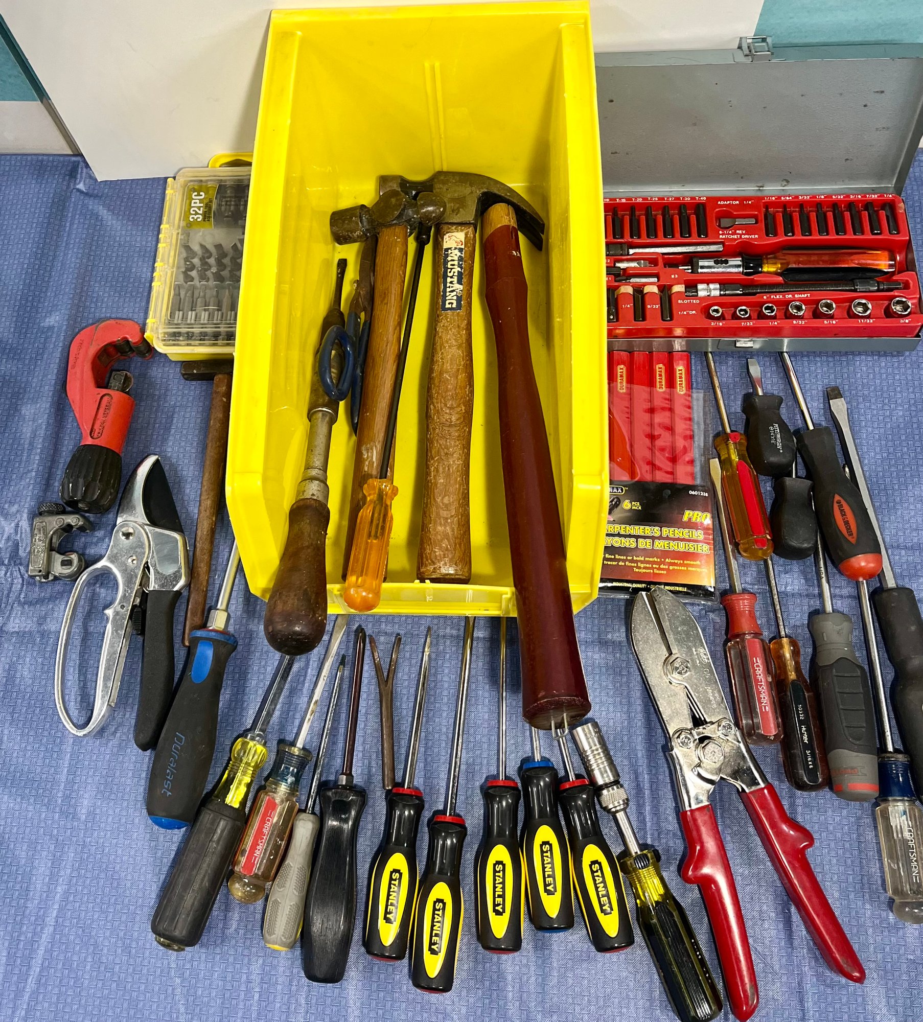 Large Tool Collection Good Quality #1462046 | Auctionninja.com