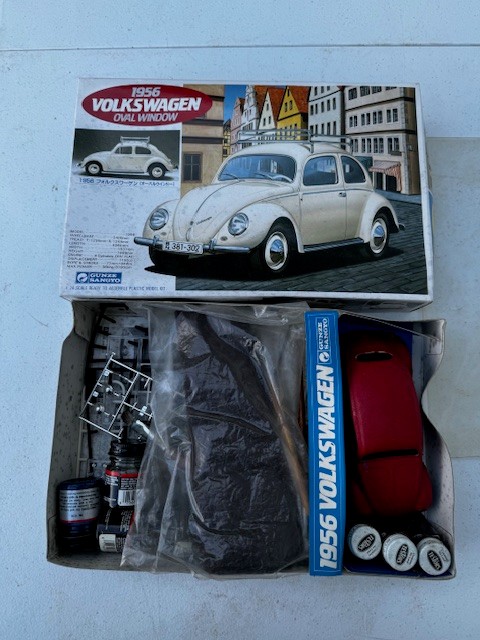 Gunze Sangyo 1956 Volkswagen Oval Window NIB Kit #25460 | Auctionninja.com
