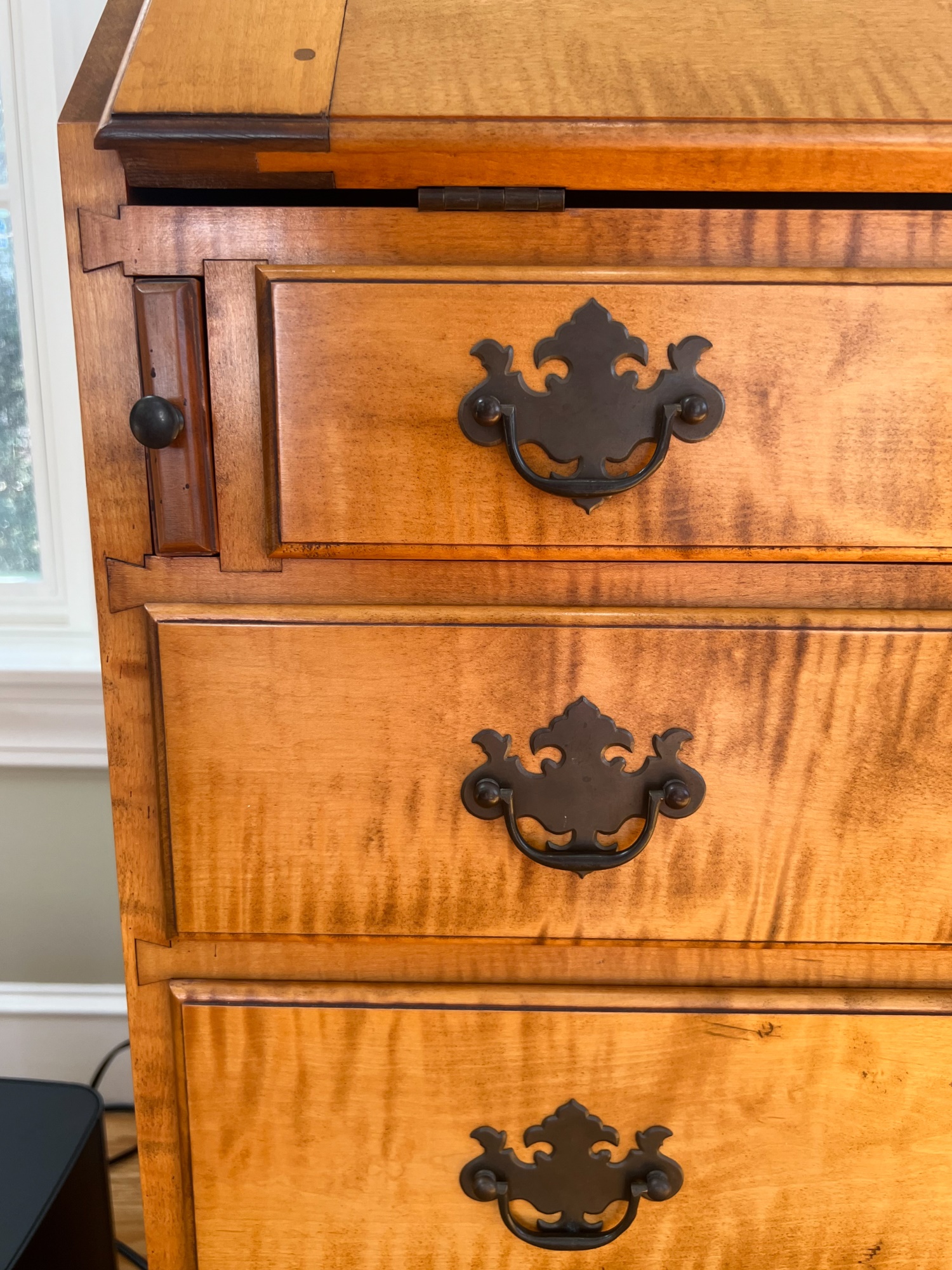 DAVID LEFORT TIGER MAPLE SLANT FRONT DESK #48532 | Auctionninja.com