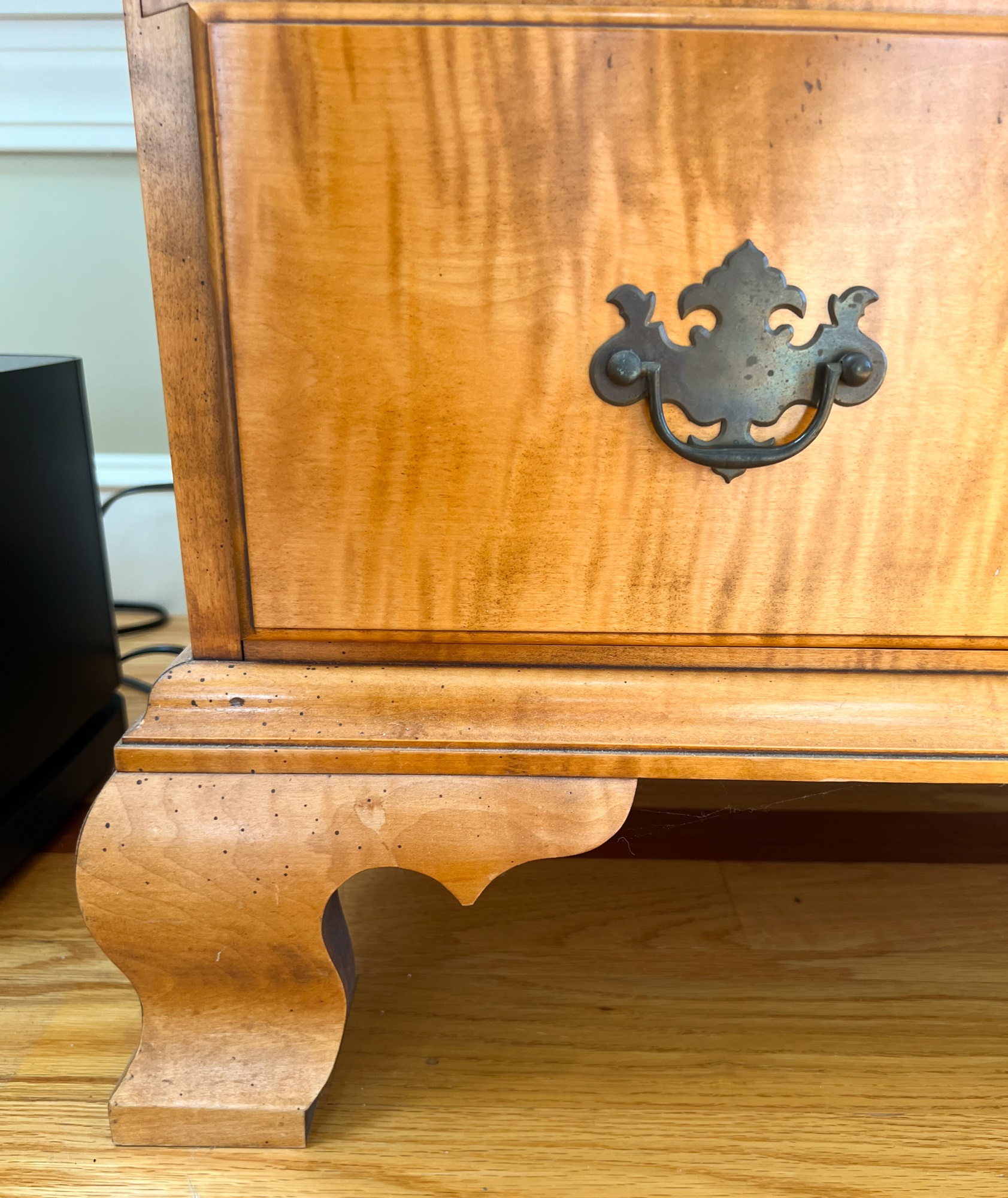 DAVID LEFORT TIGER MAPLE SLANT FRONT DESK #48532 | Auctionninja.com