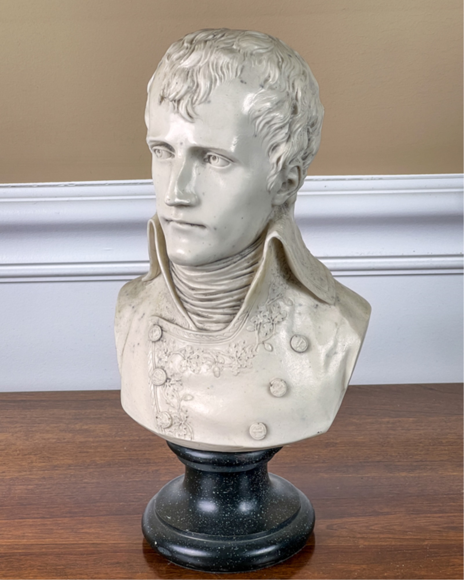 RESIN BUST OF NAPOLEON AS FIRST CONSUL #49275 | Auctionninja.com