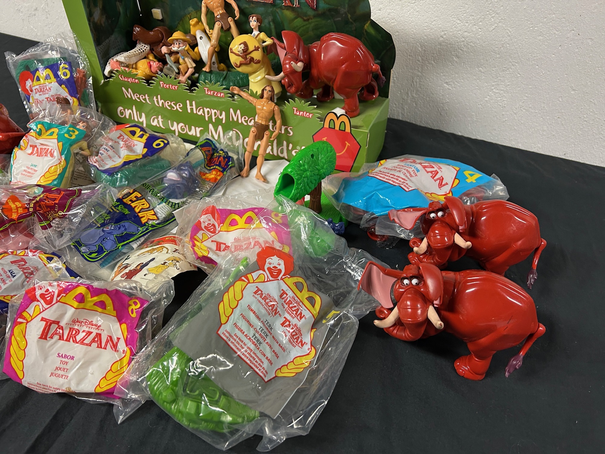 TARZAN HAPPY MEAL RESTAURANT DISPLAY #52810 | Auctionninja.com