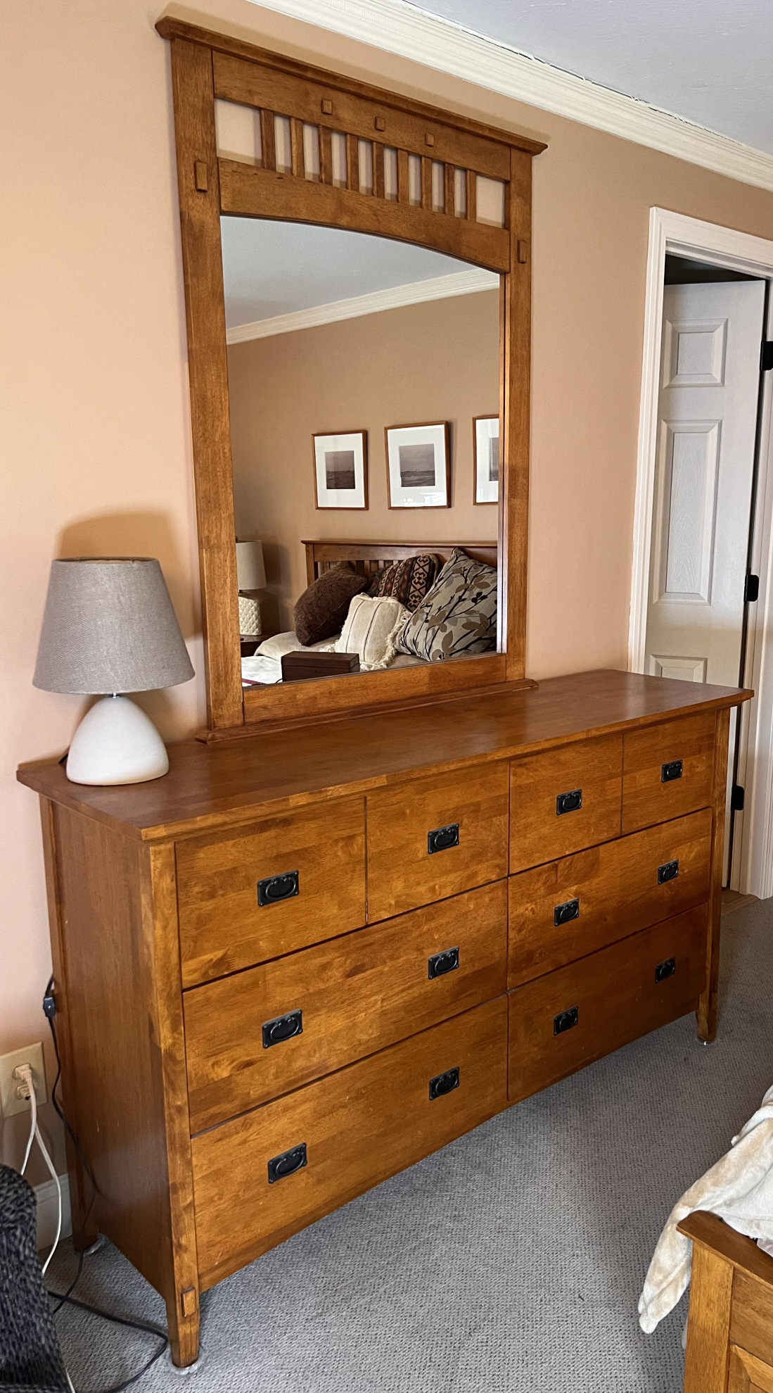 AMESBURY CHAIR CO MISSION STYLE DRESSER w/ MIRROR #56503 | Auctionninja.com