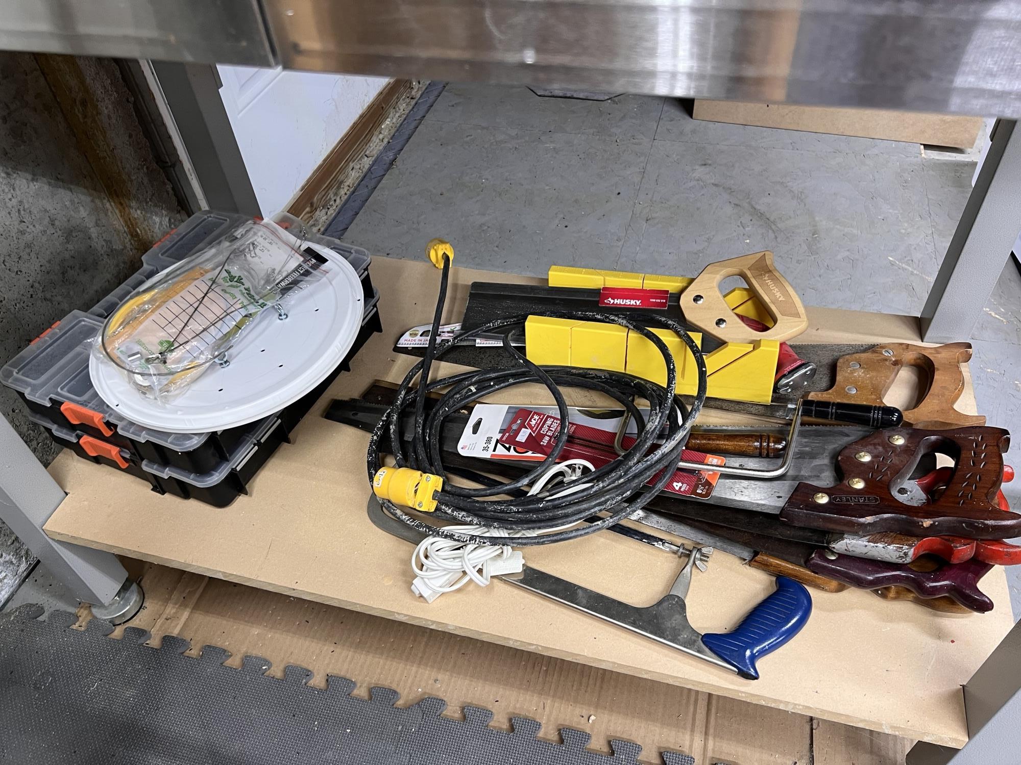 (2) DRAWER WORK BENCH w/ A VARIETY OF TOOLS #56613 | Auctionninja.com