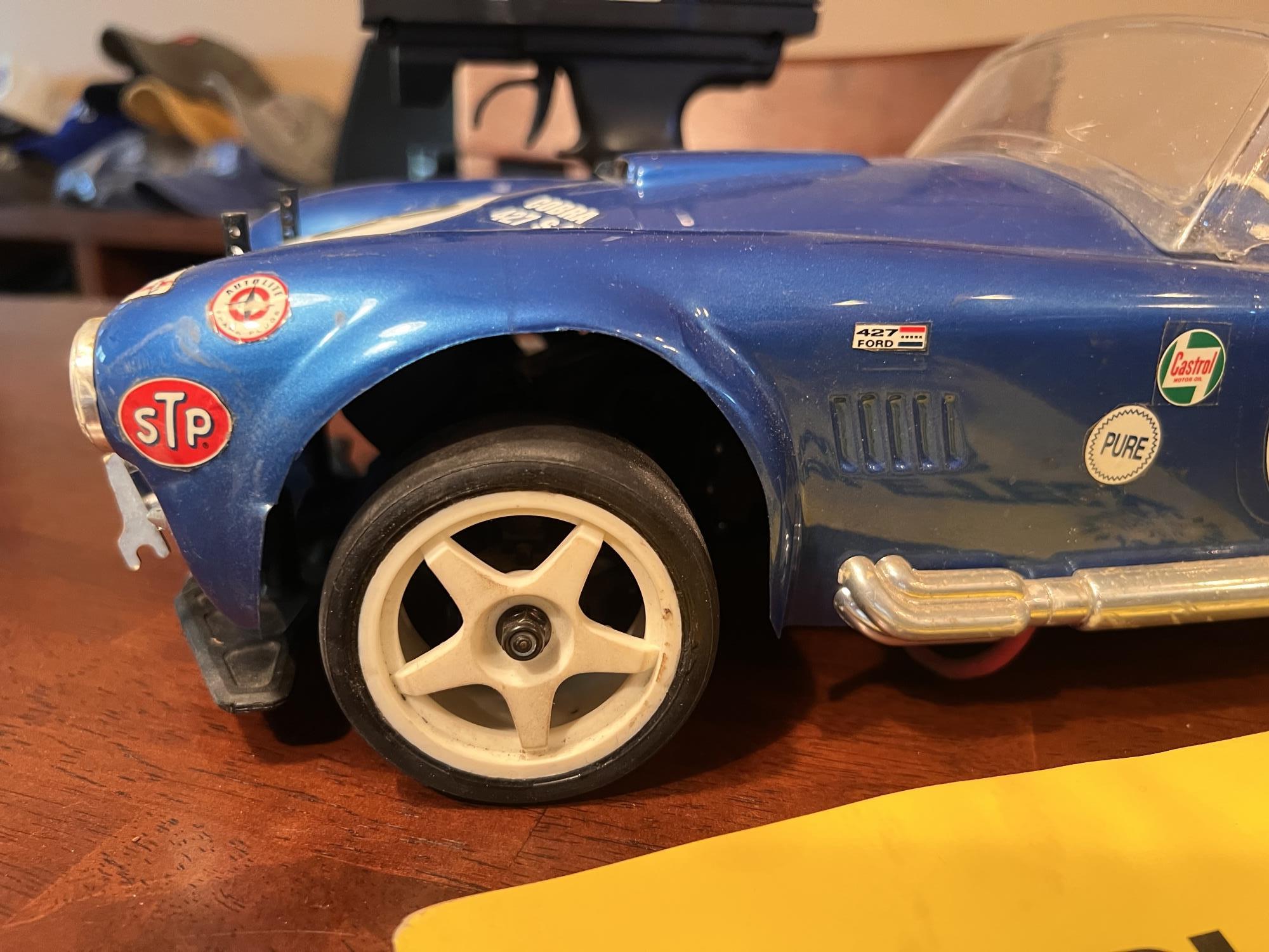 427 COBRA REMOTE CONTROL CAR #56647 | Auctionninja.com