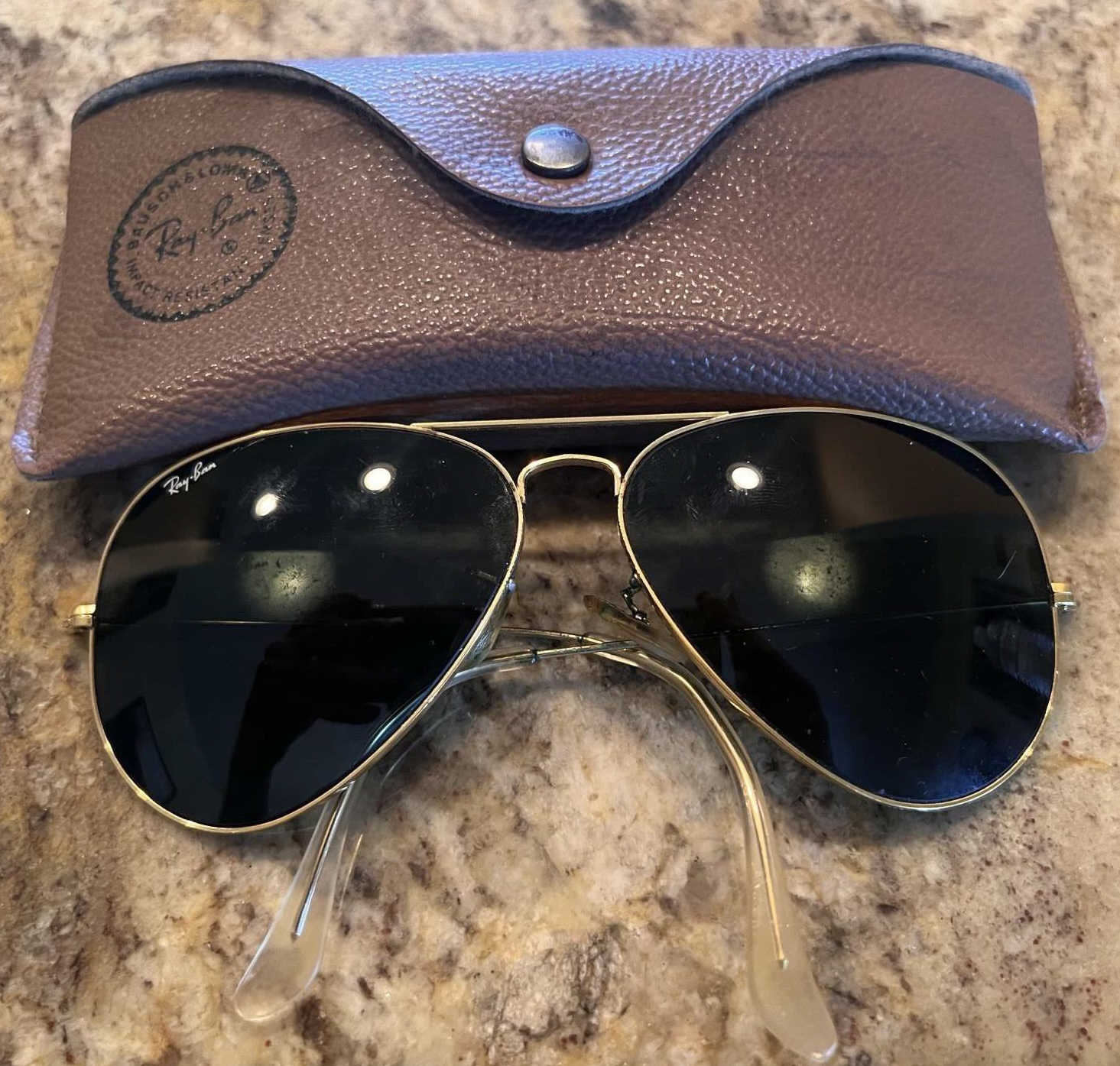 RAY-BAN AVIATOR SUNGLASSES #56662 | Auctionninja.com