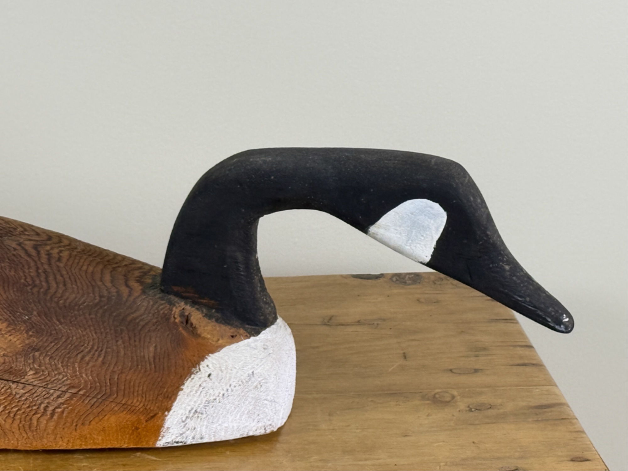 CARVED & PAINTED CANADA GOOSE DECOY #57175 | Auctionninja.com