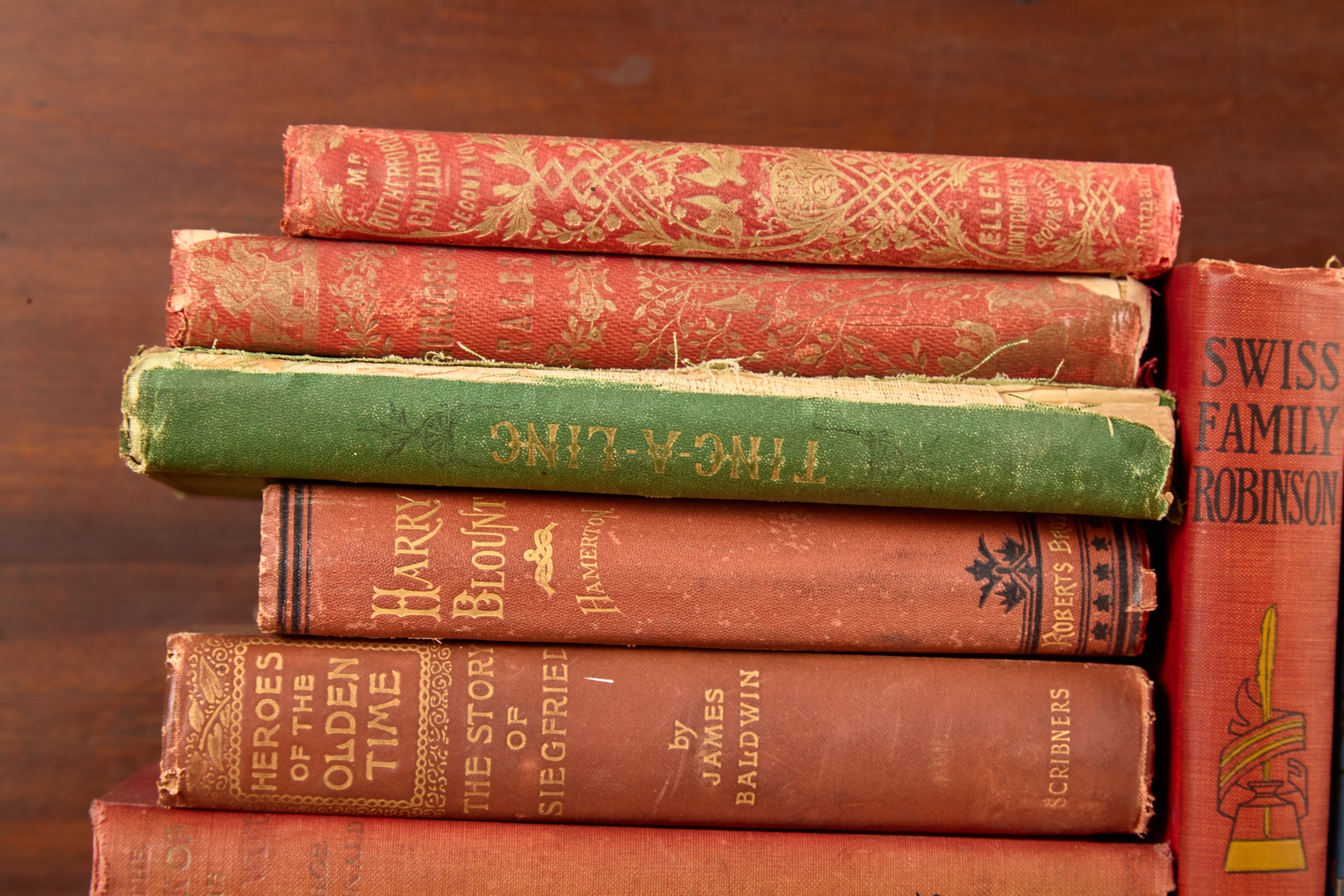 GROUP of CHILDREN'S BOOKS with PUBLISHER'S COVERS #58582 | Auctionninja.com