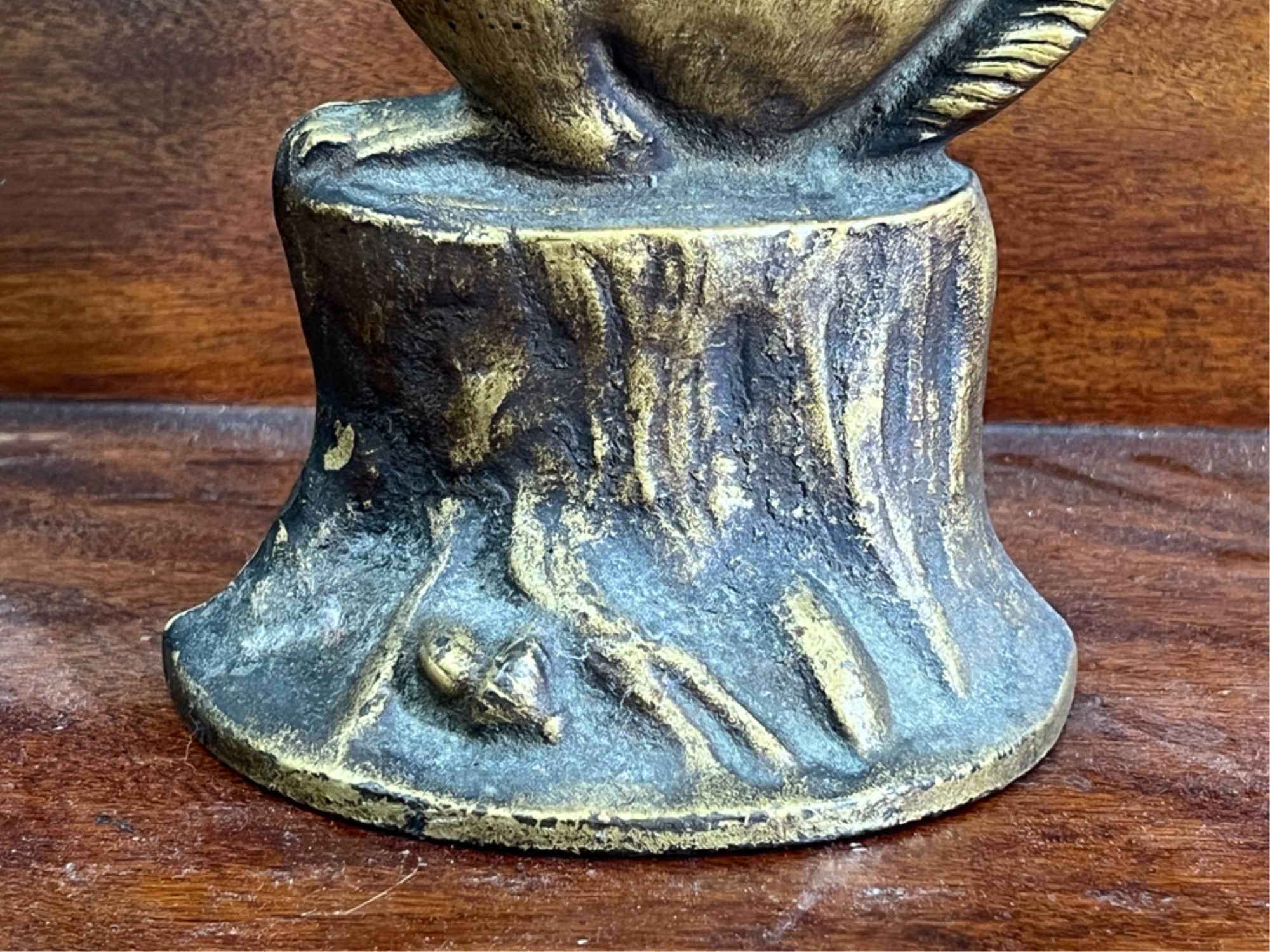(19th c) GILT CAST IRON SQUIRELL DOORSTOP #59415 | Auctionninja.com