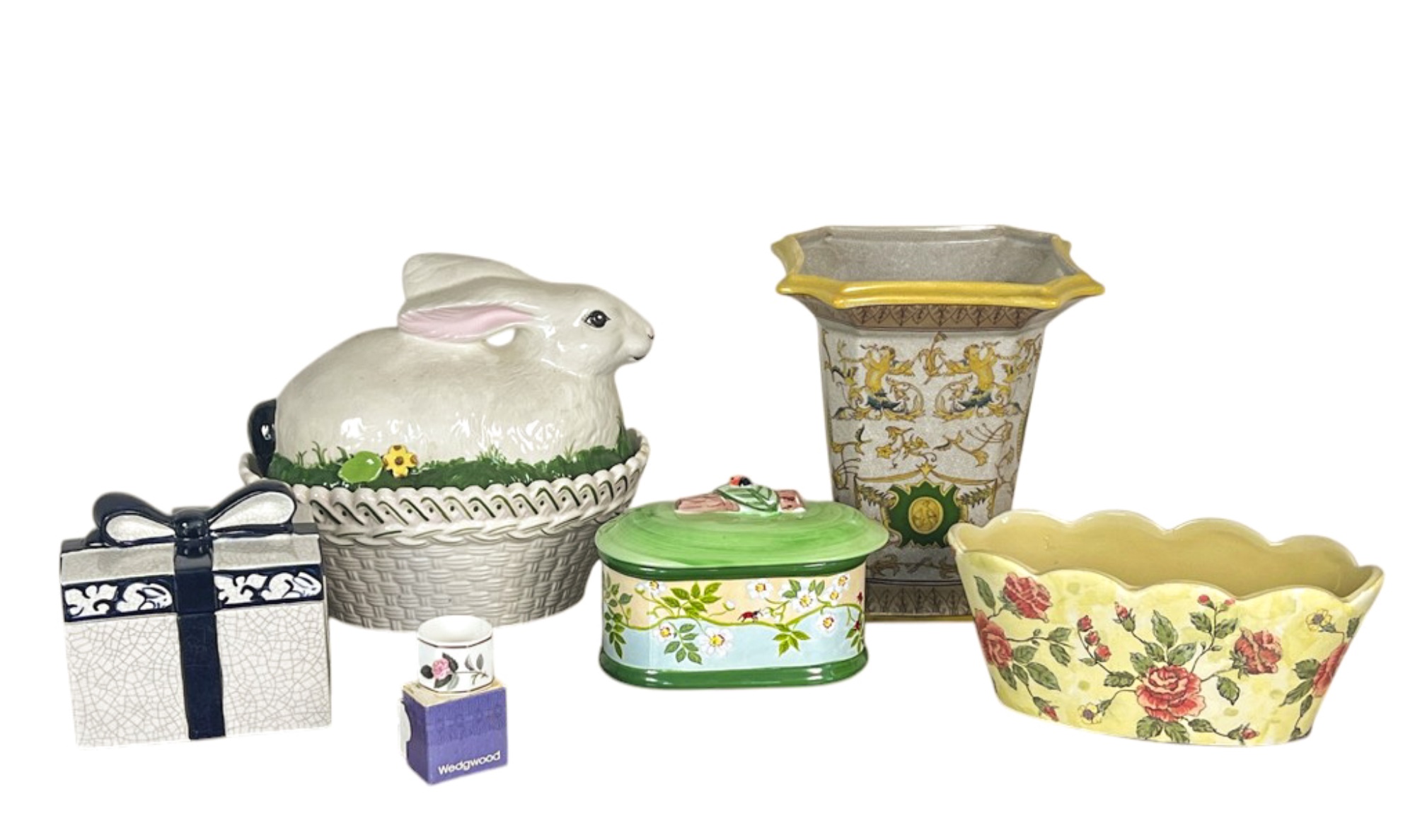 GROUPING of FAIENCE and other CERAMICS #59974 | Auctionninja.com