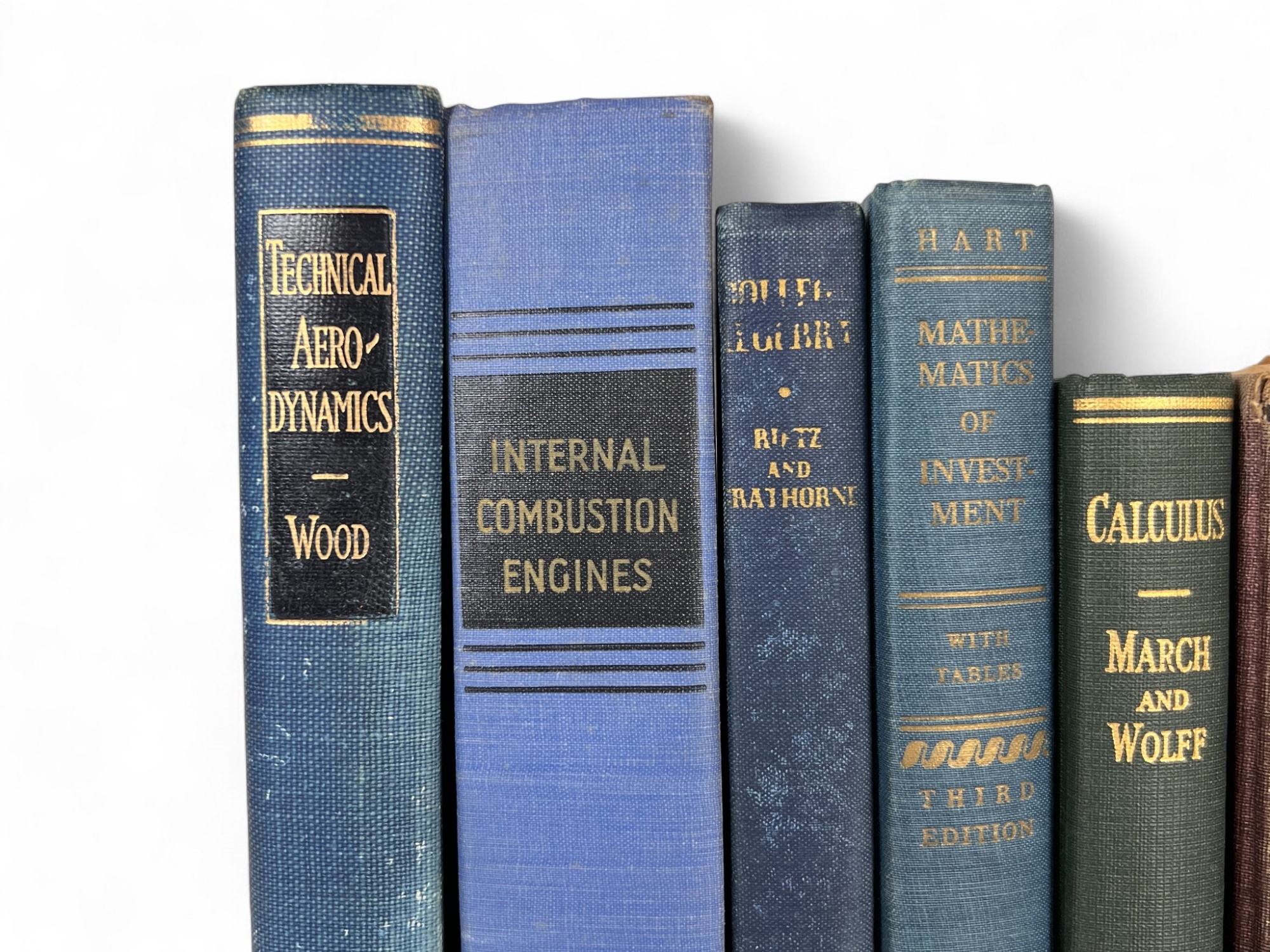 GROUPING OF VINTAGE TECHNICAL BOOKS #61612 | Auctionninja.com