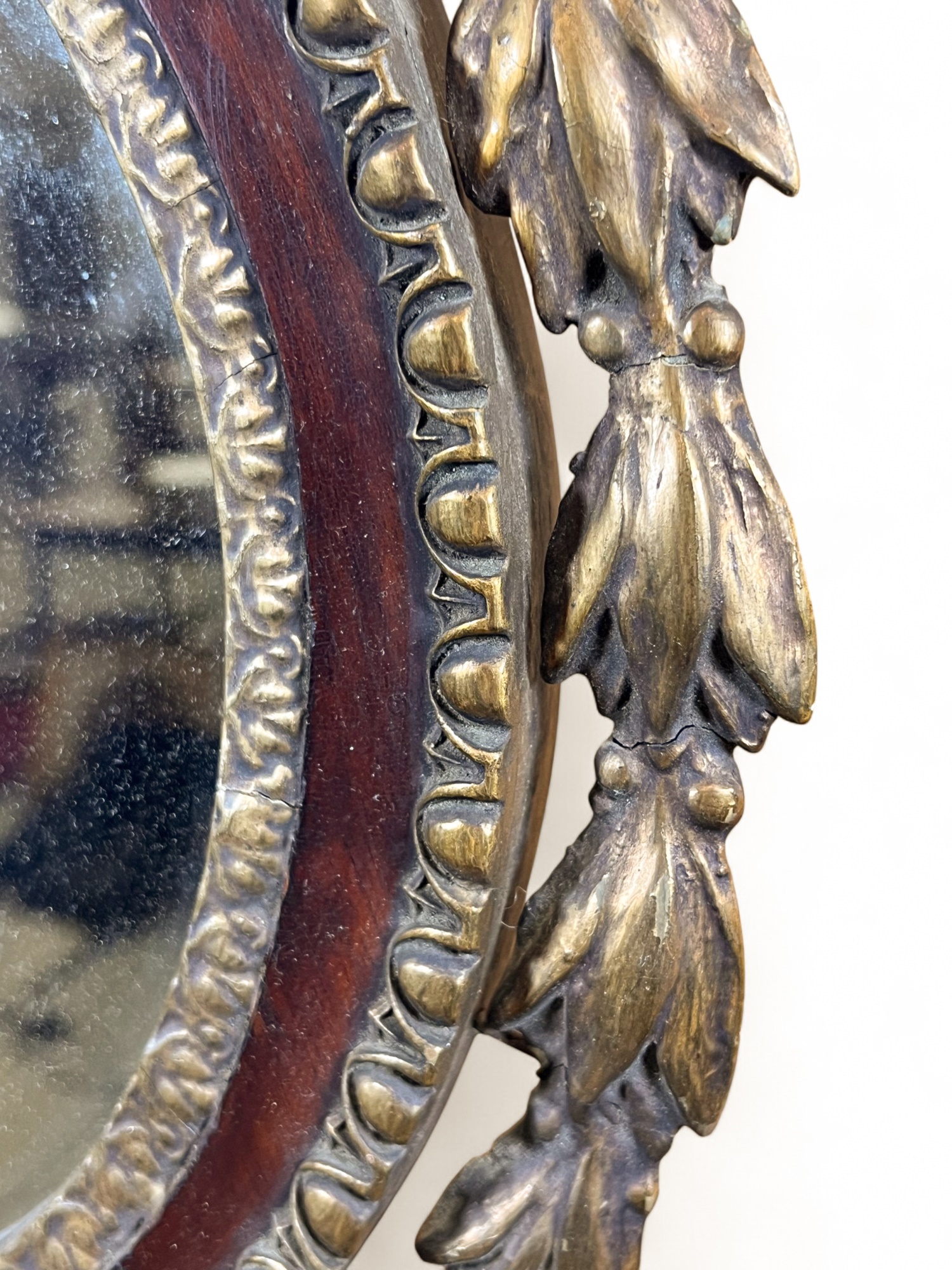 (19th c) AMERICAN FEDERAL ROUND GILT MIRROR #61729 | Auctionninja.com