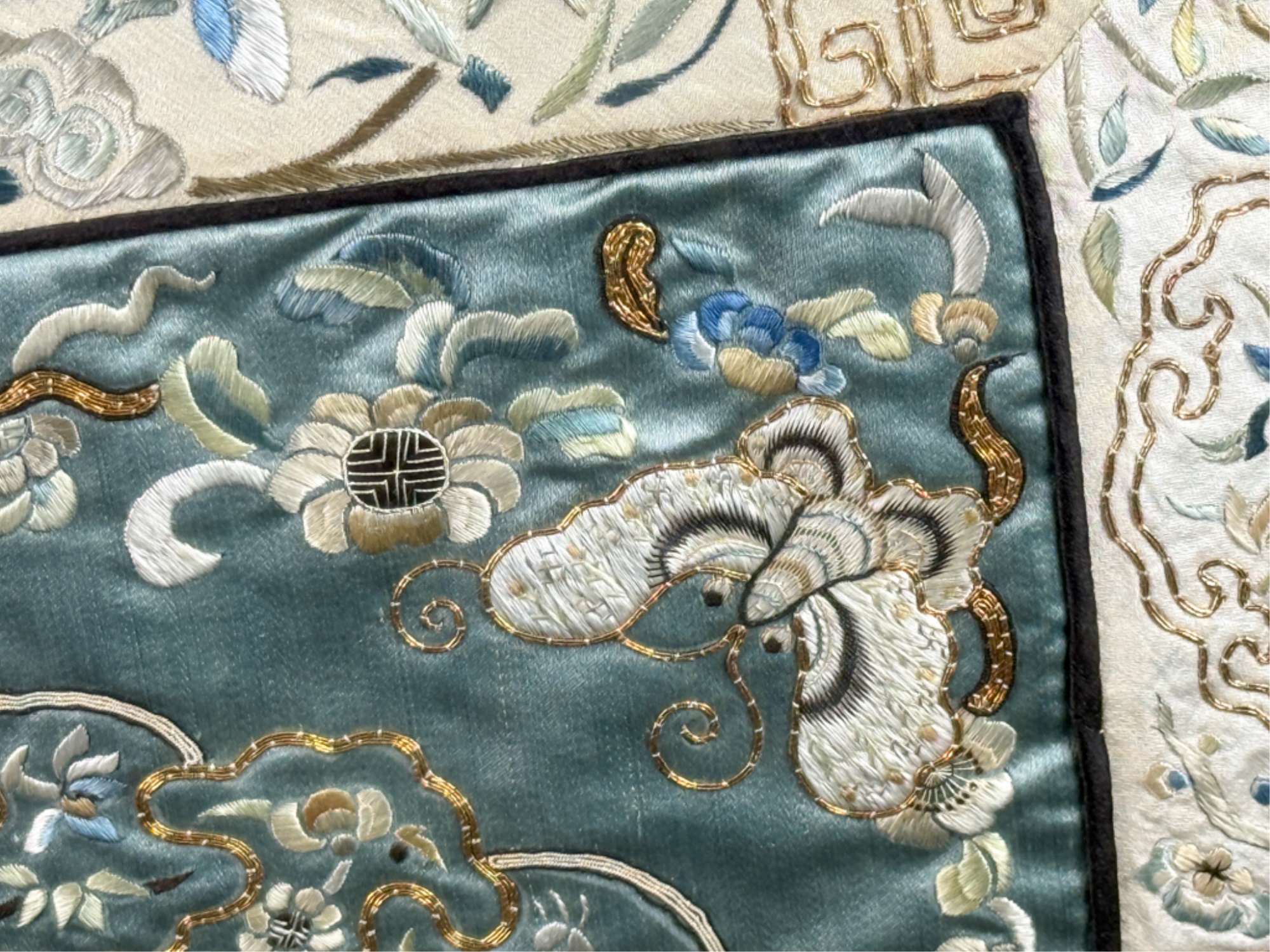 (19th c) CHINESE METALLIC THREAD SILK EMBROIDERY #62458 | Auctionninja.com